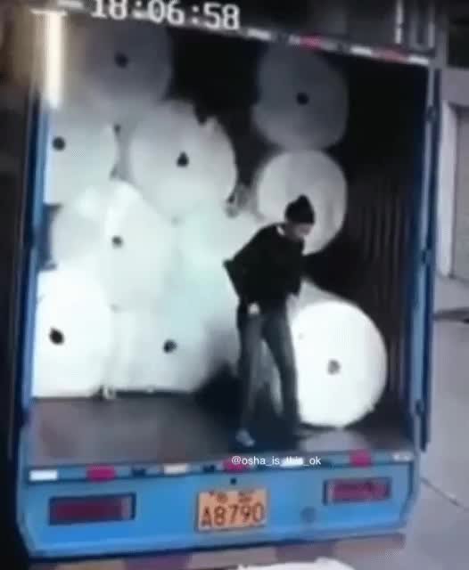 Can anyone explain this | Scrolller