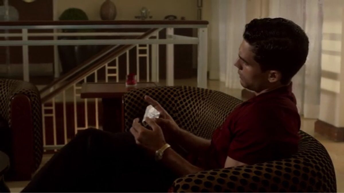 Can anyone identify this sofa? | Scrolller