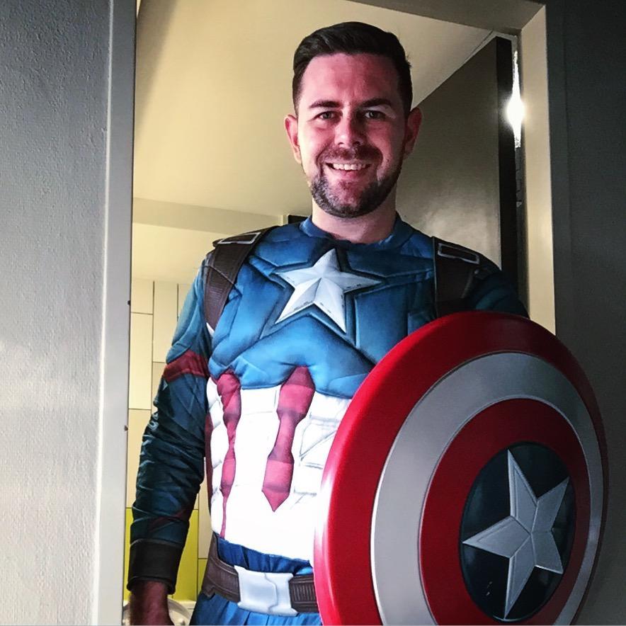 Can I be your hero? | Scrolller