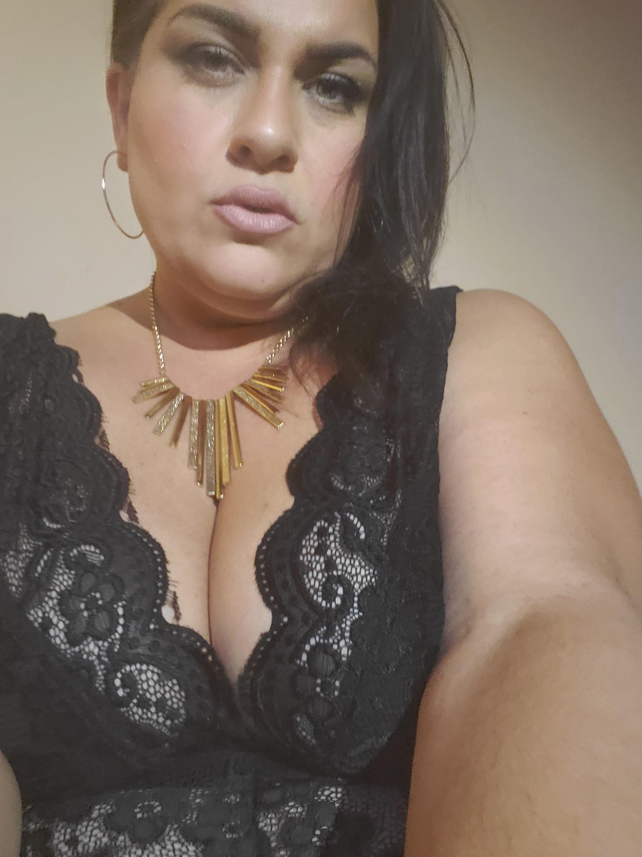 Can I sit on your lap? | Scrolller