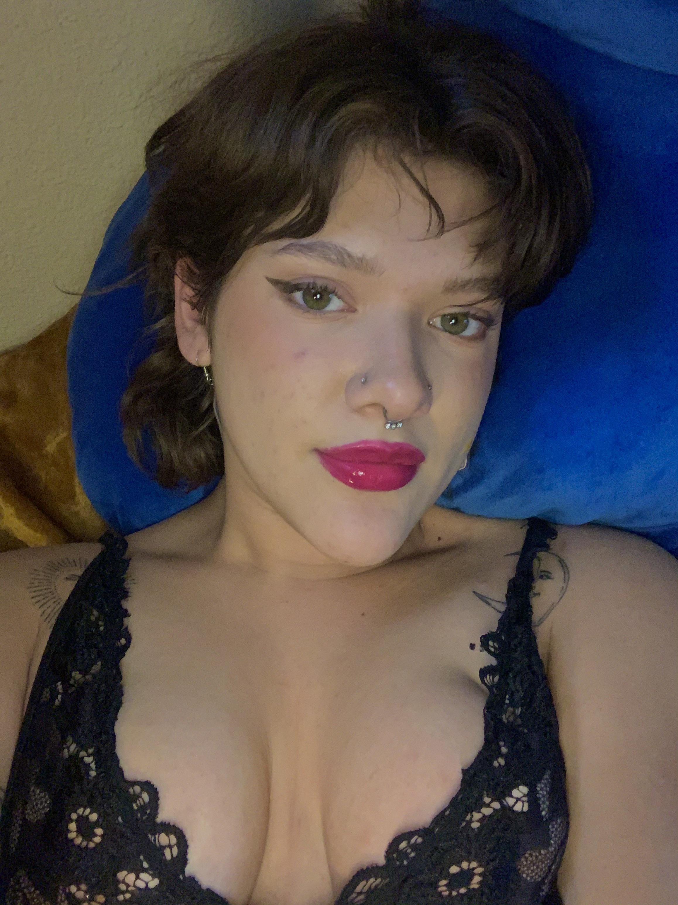 can you guess my bra size? | Scrolller