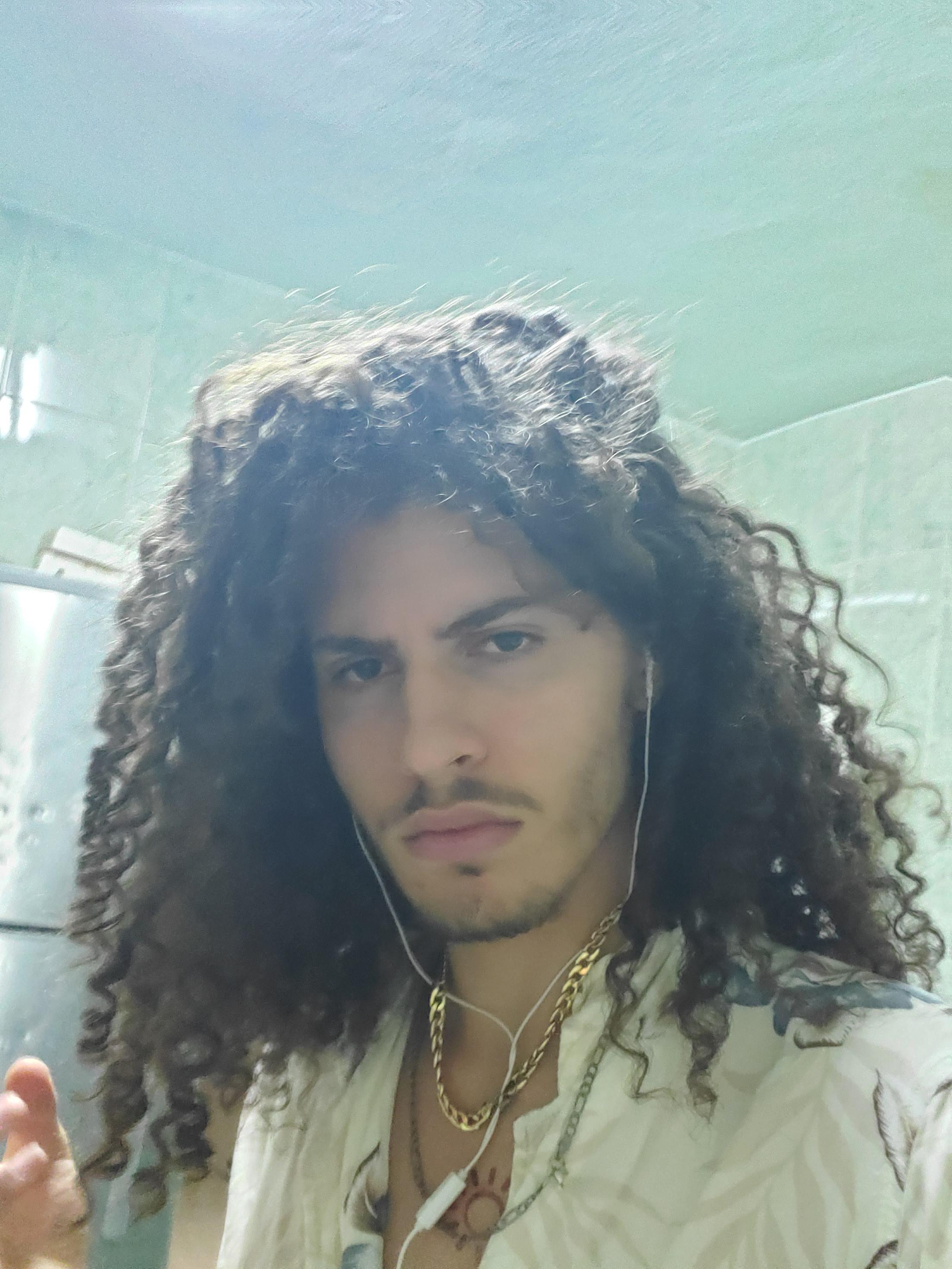 Can you horndogs upvote men too | Scrolller