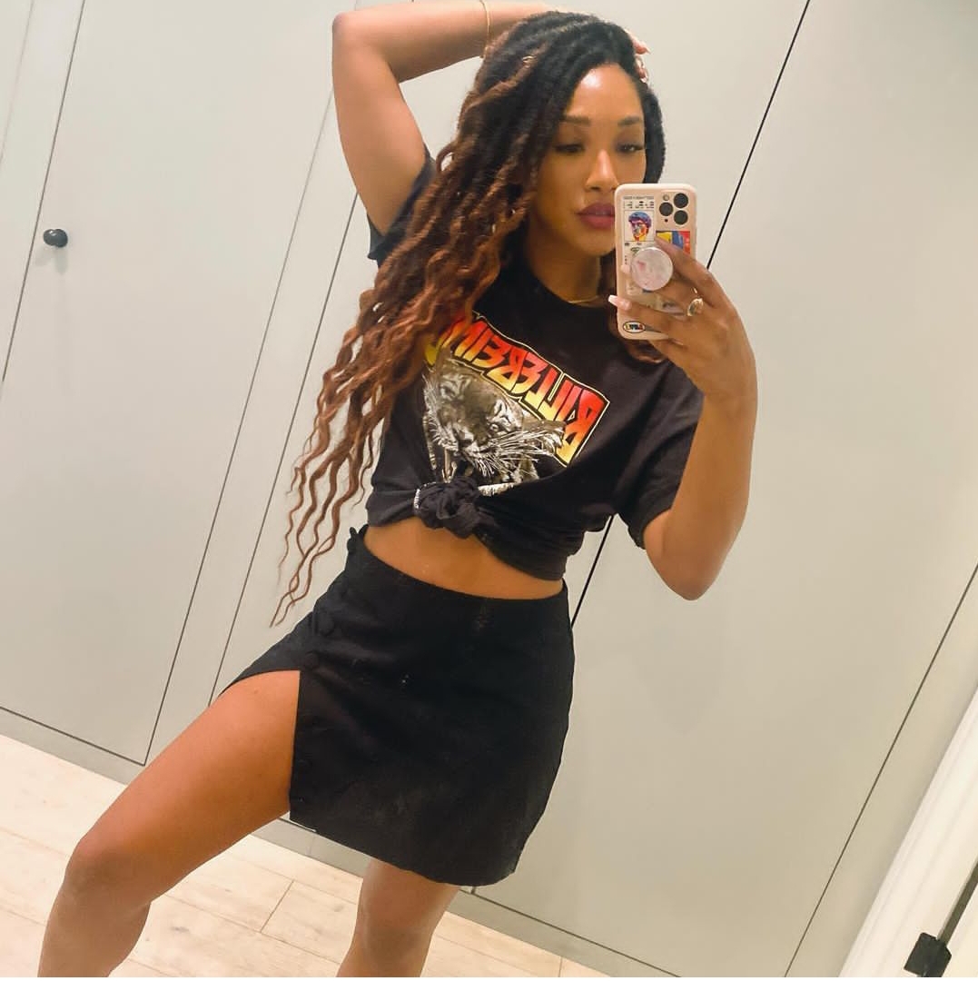 Candice Patton | Scrolller