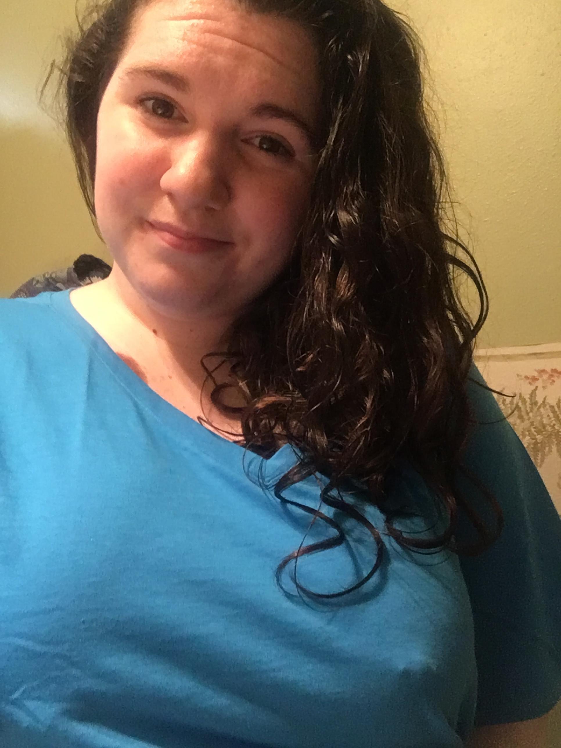 Candid pierced pokies selfie | Scrolller