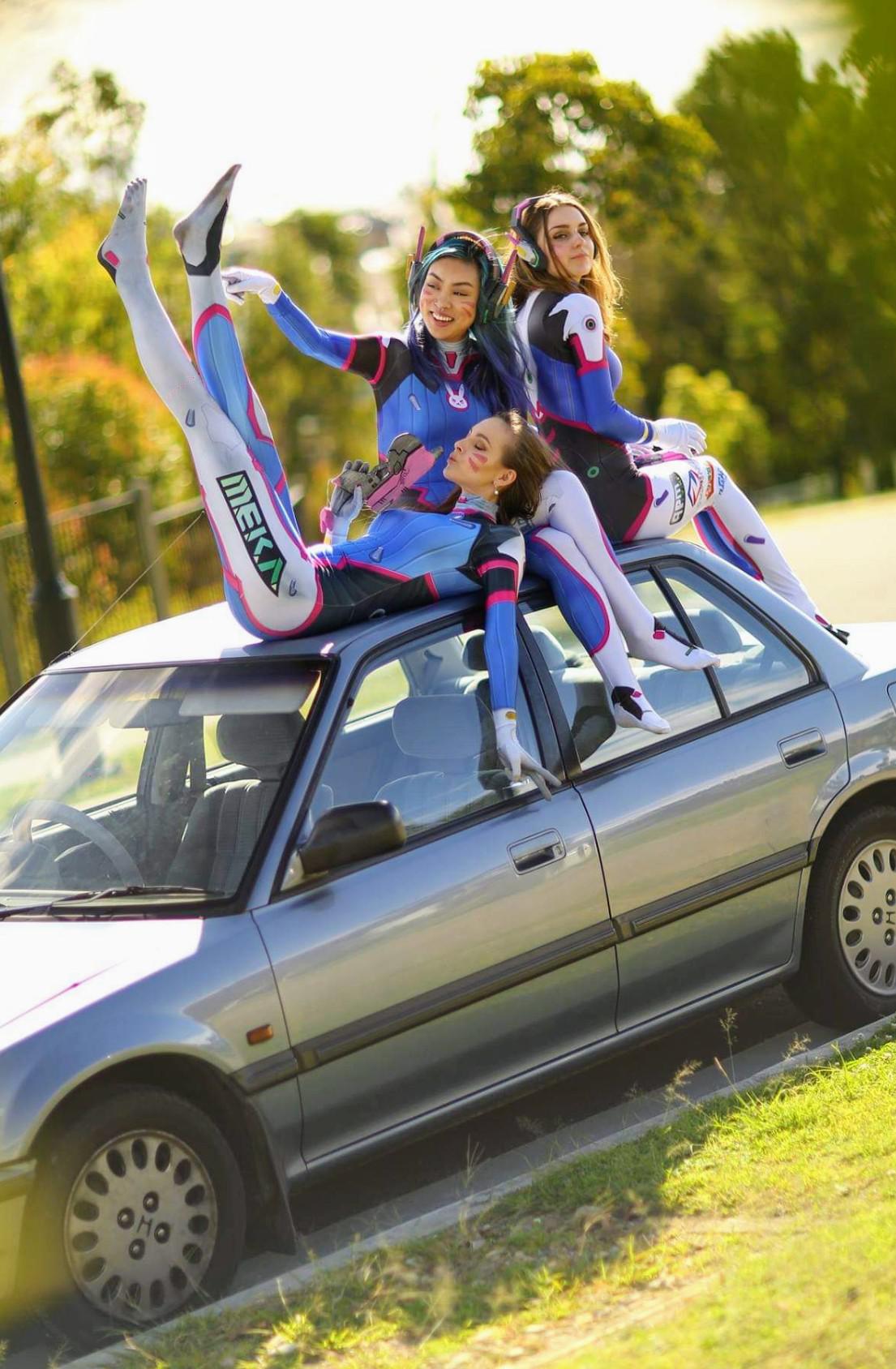 Car pose | Scrolller