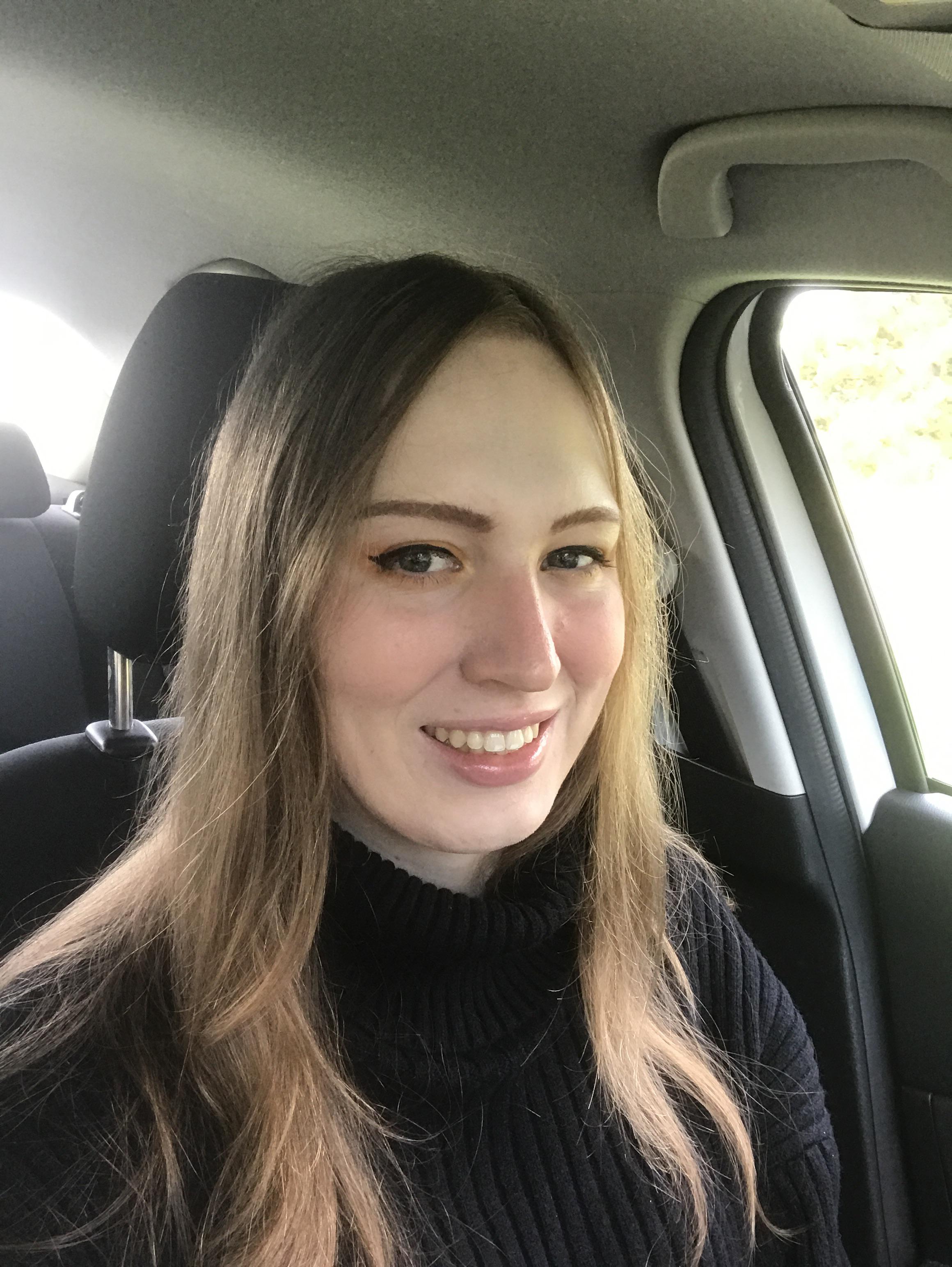 Car selfies are the perfect way to pass time while waiting for your girlfriend to get ready ...