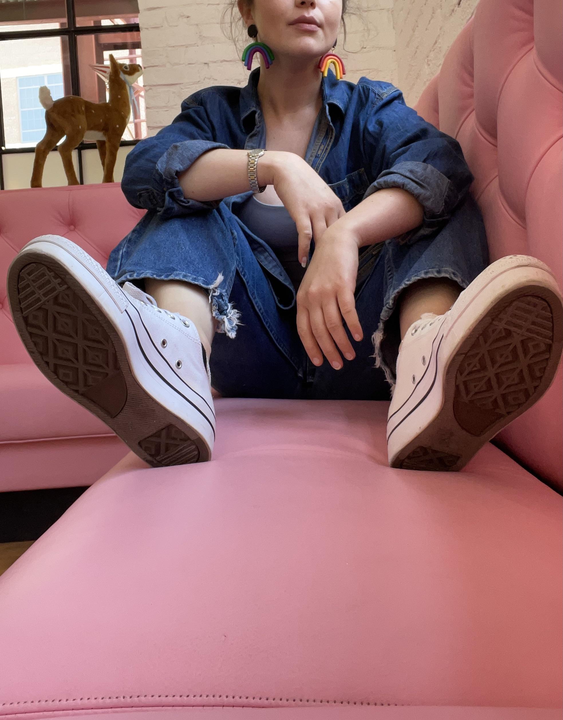 careful! don’t want to squash you 😣 | Scrolller