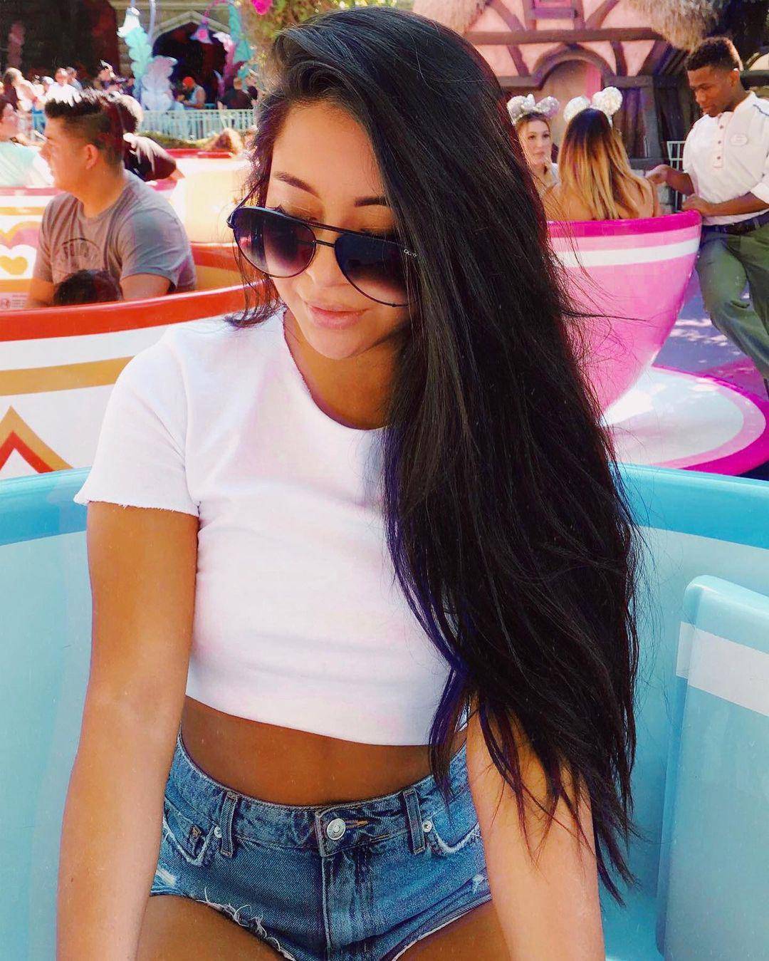 Careful, this cup is hot | Scrolller