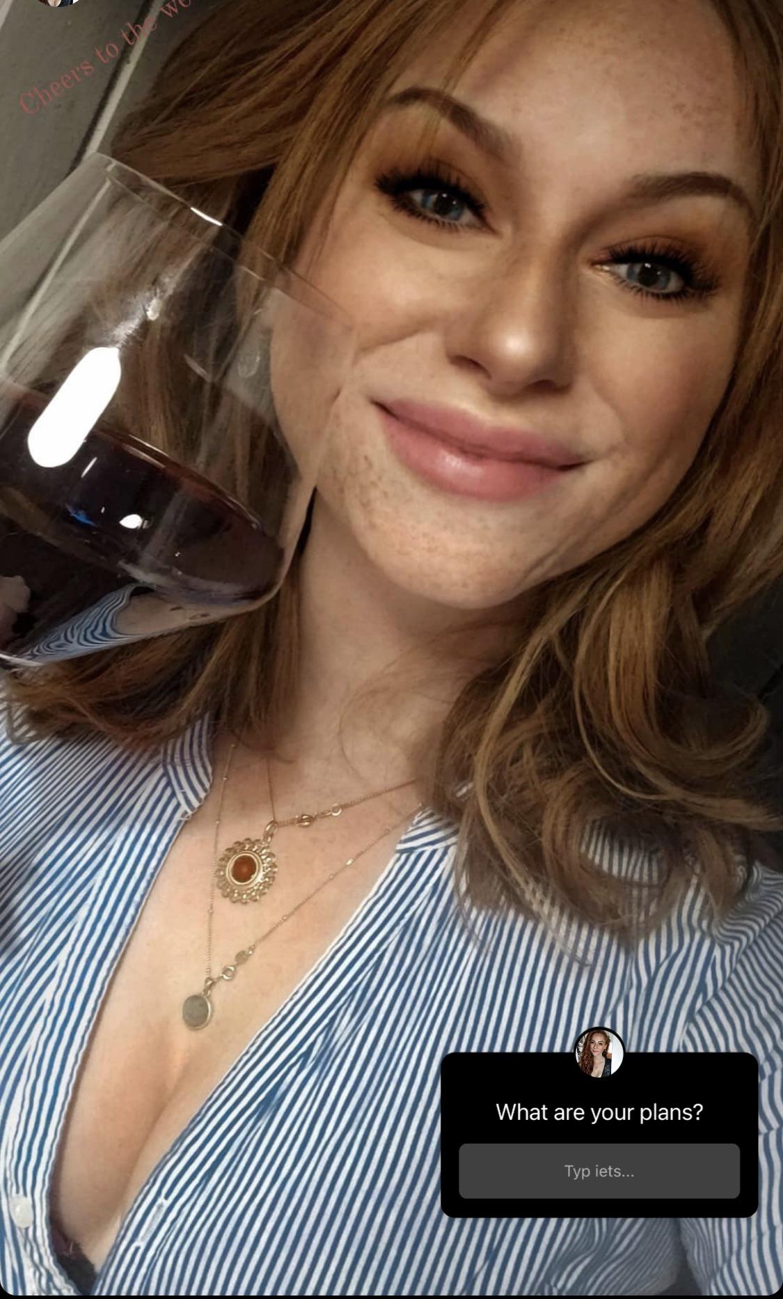 Carmen🥰 | Scrolller