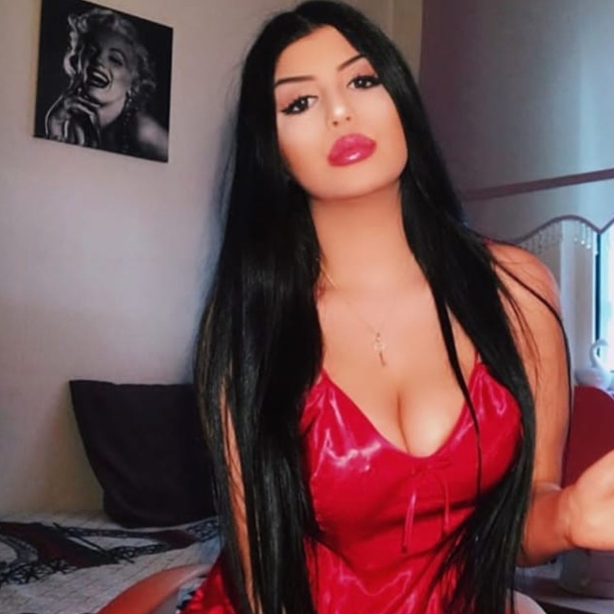 @carol_mkanaa | Scrolller