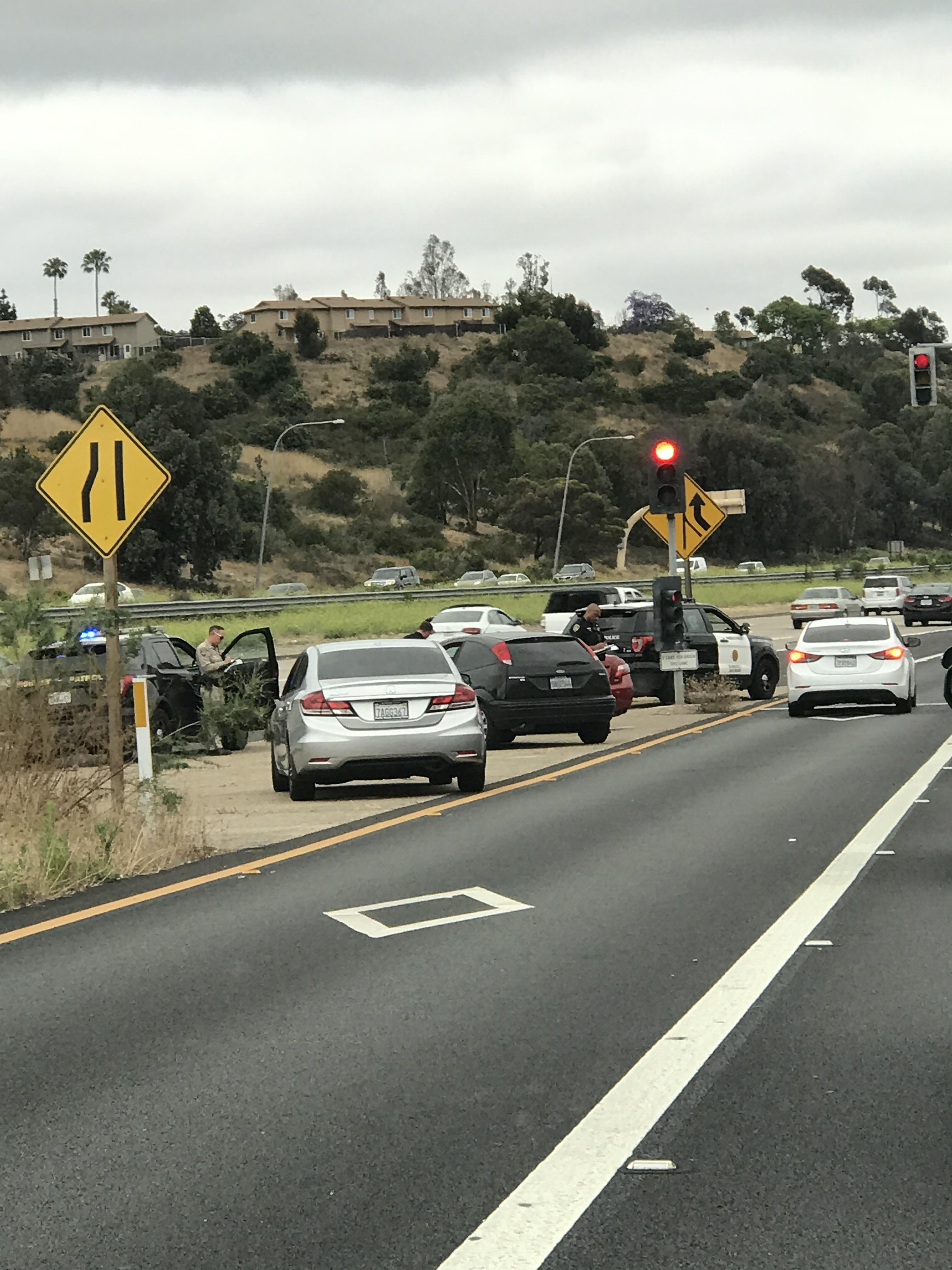 Carpool violators busted by CHP/SDPD 😂😂 | Scrolller