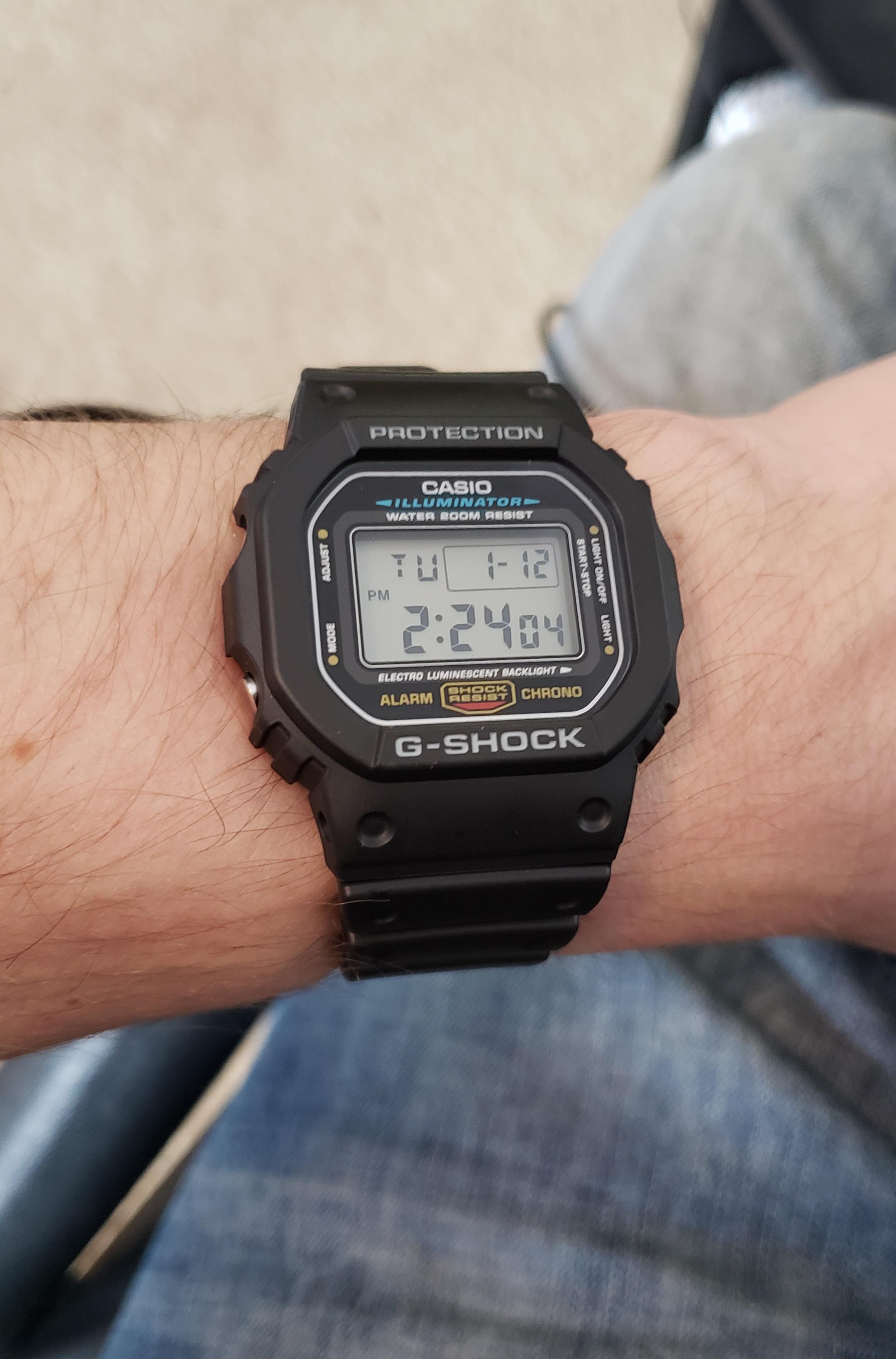 [Casio] First G-Shock | Scrolller