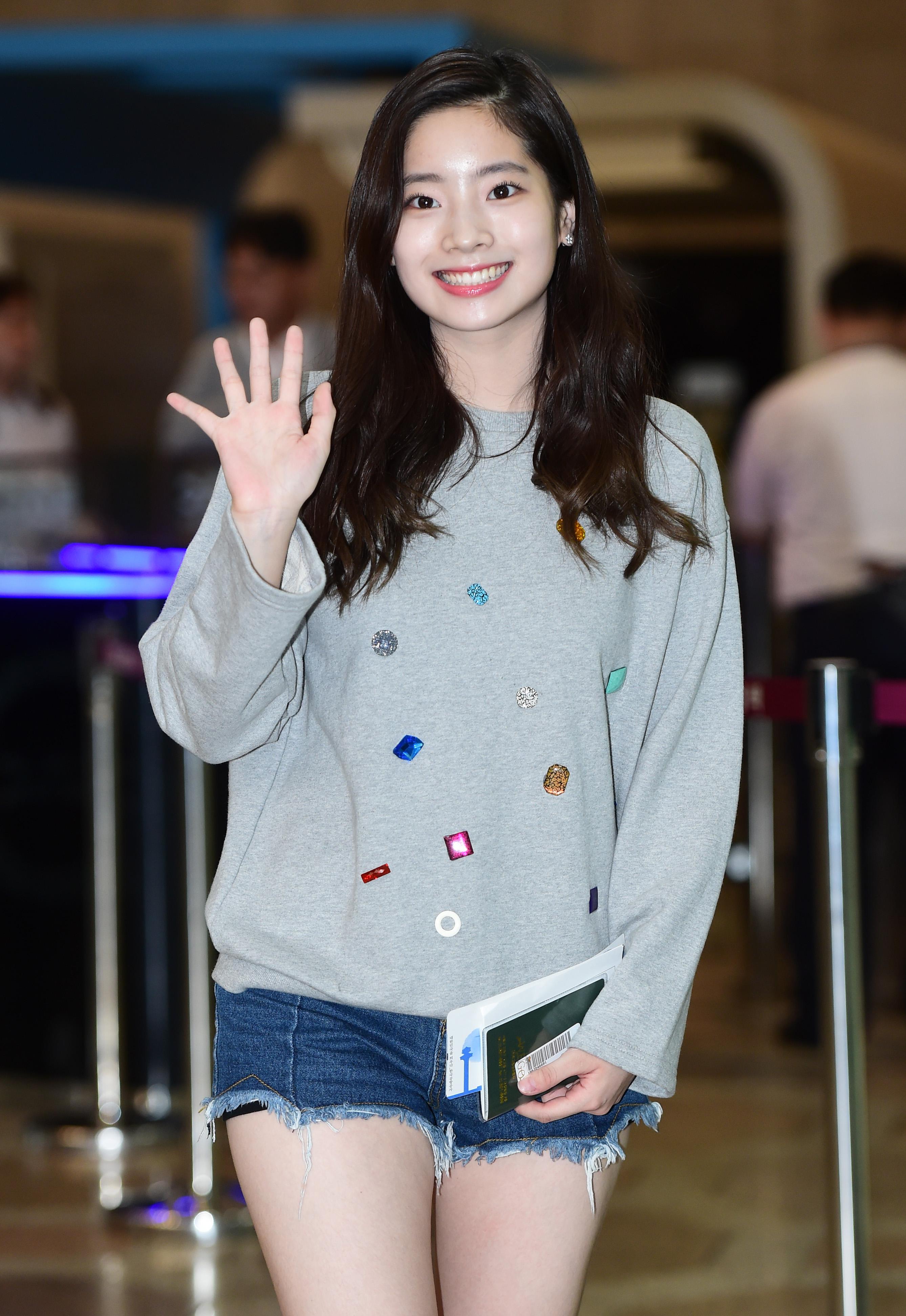 Casual Dahyun | Scrolller