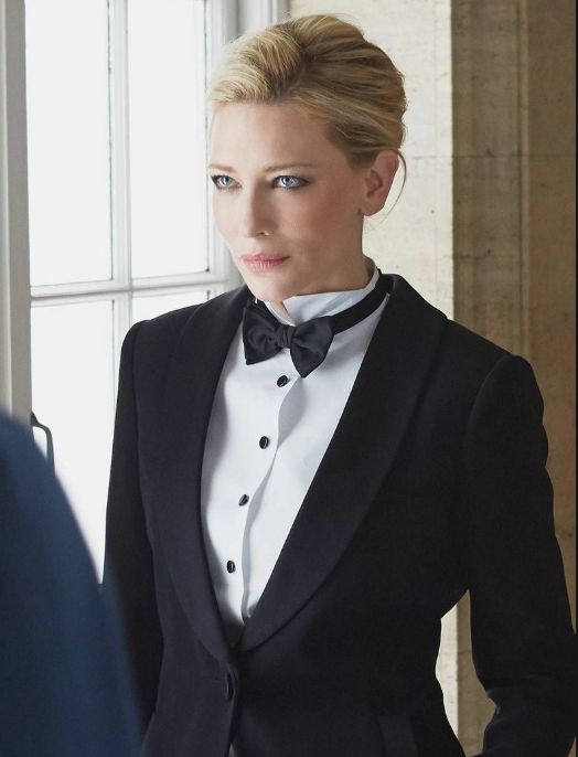 Cate looking fiery in a suit | Scrolller