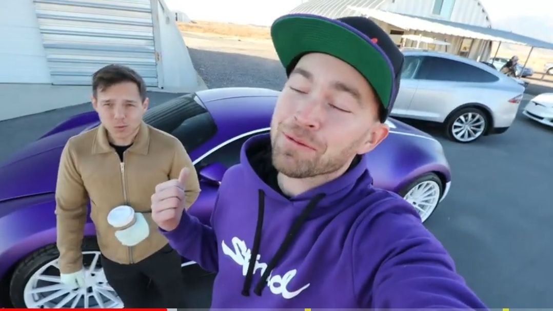 CAUGHT with starbucks! | Scrolller