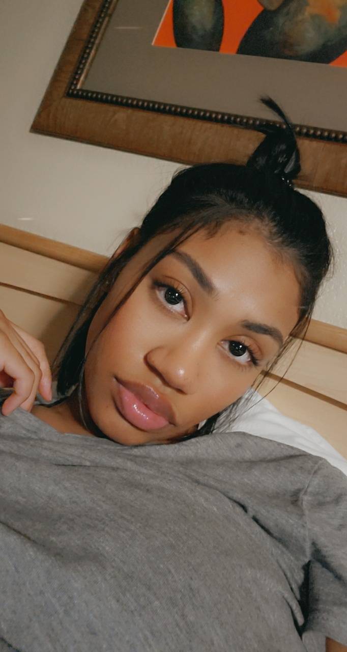 Caution: Slippery when wet💋💦 | Scrolller