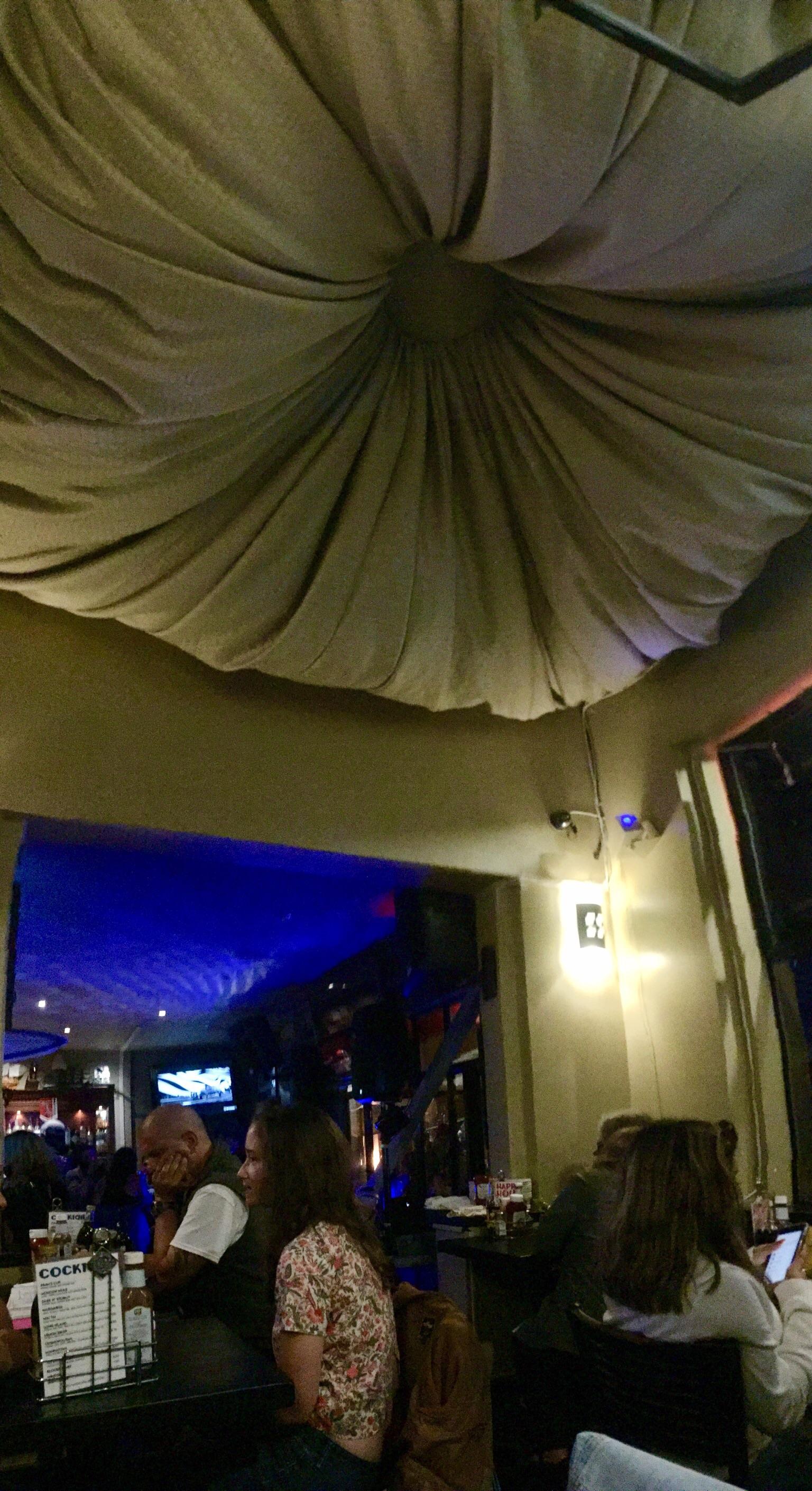 Ceiling butthole | Scrolller