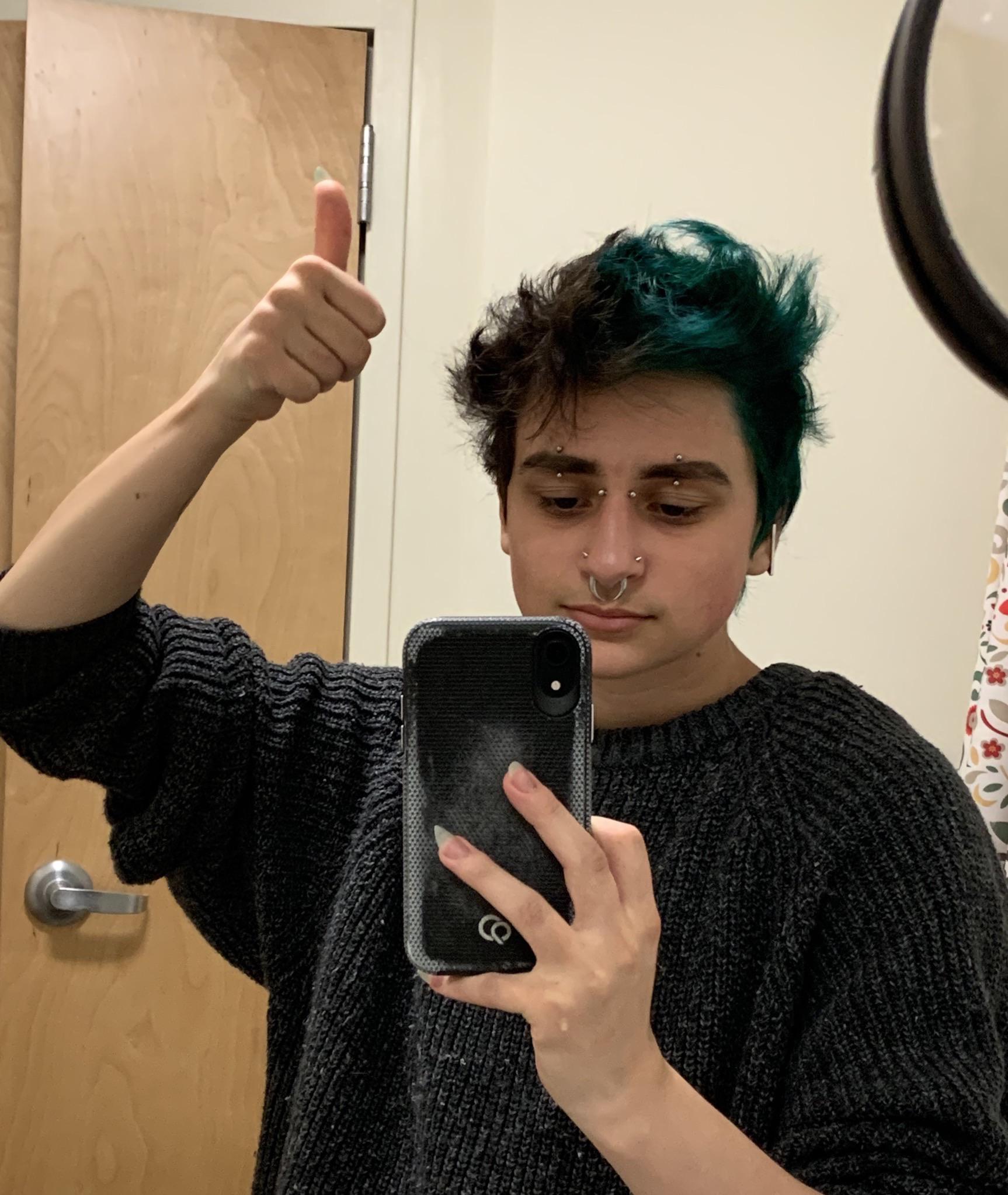 Center eyebrows today! | Scrolller