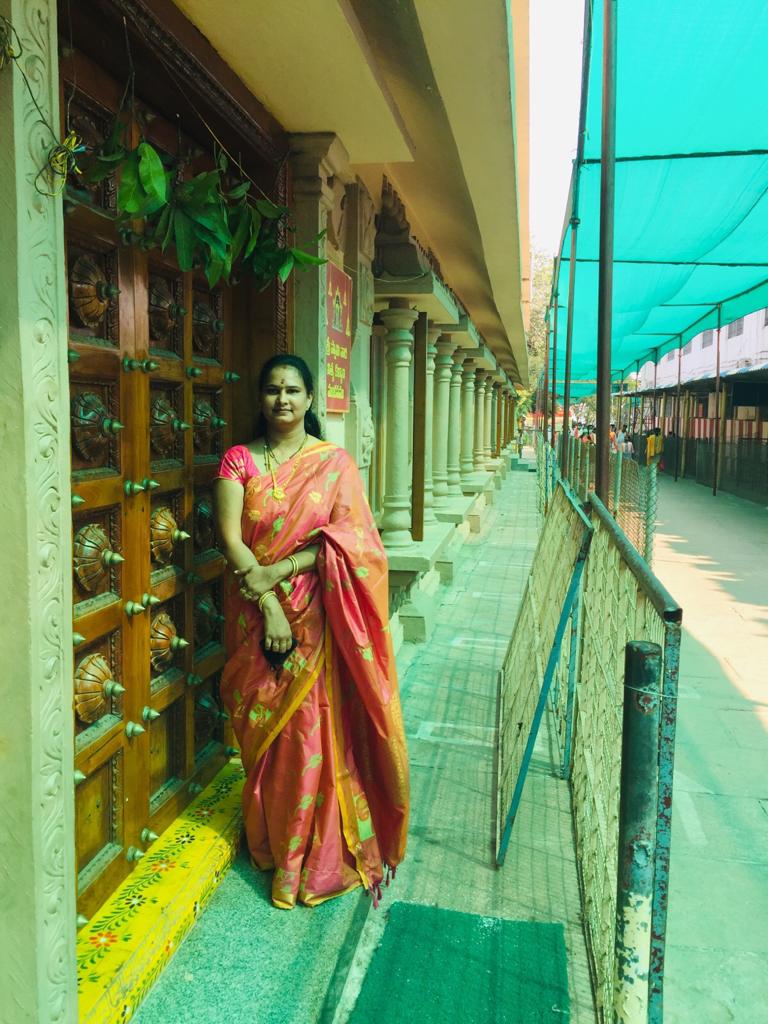 Chachi doing pooja in mandir 🙏 | Scrolller