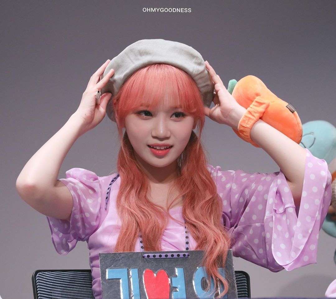 Chaewon | Scrolller