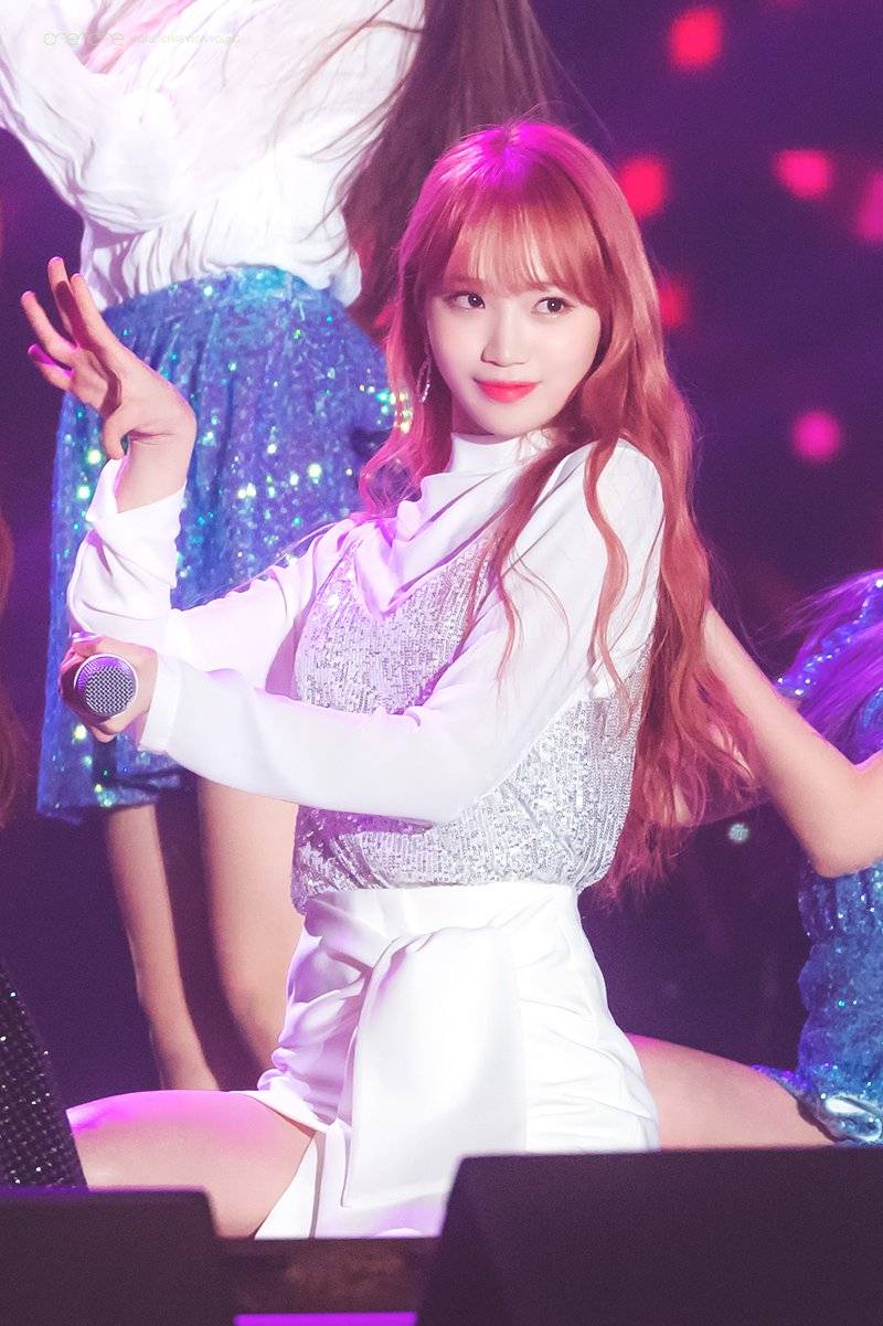 Chaewon | Scrolller