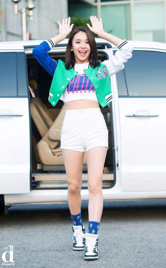 Chaeyoung | Scrolller