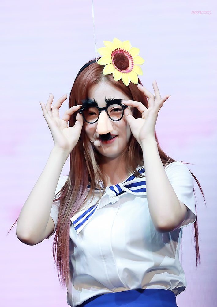 Chaeyoung disguise | Scrolller