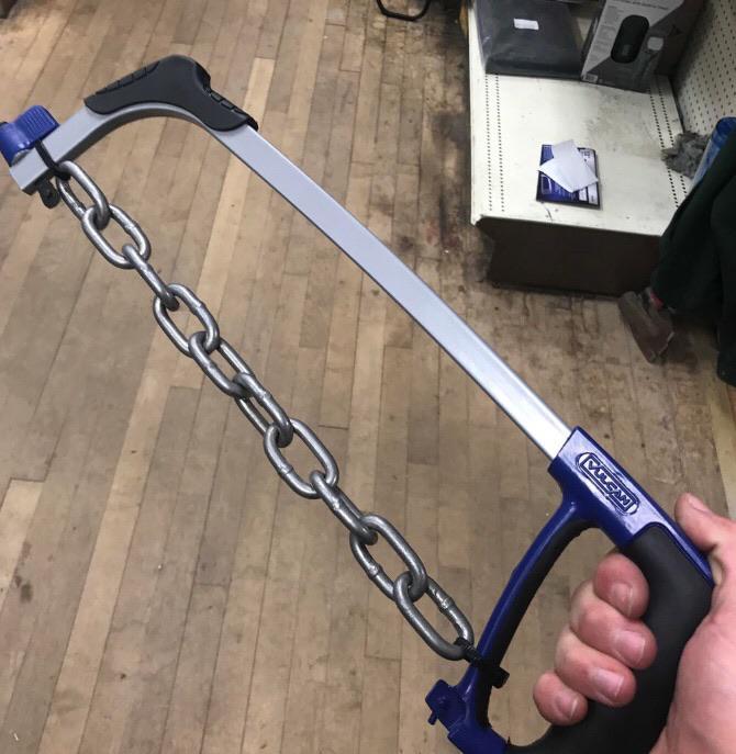 Chainsaw / -10 saw, +10 chain, 2 damage | Scrolller