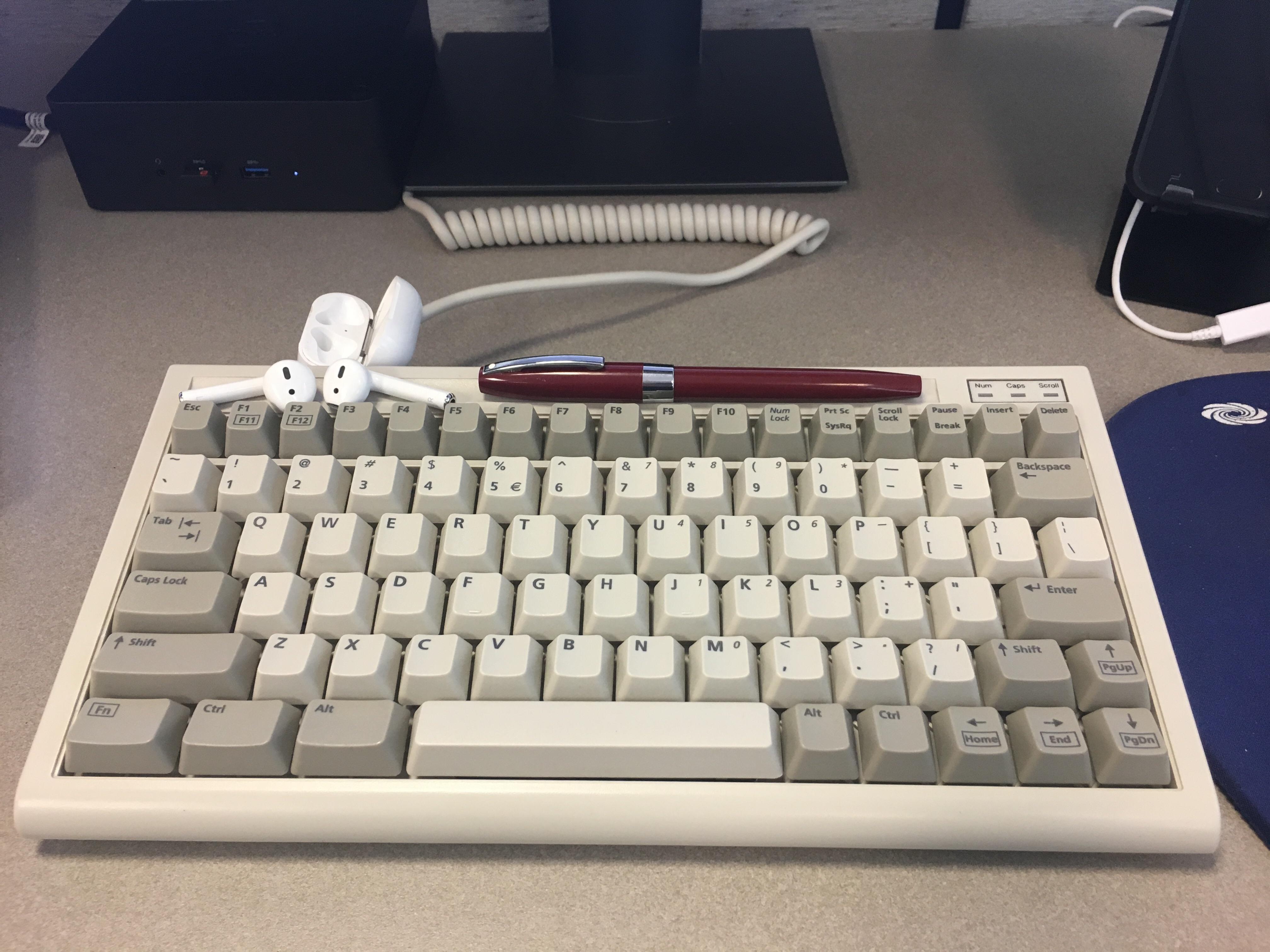 Changed up my work setup! | Scrolller