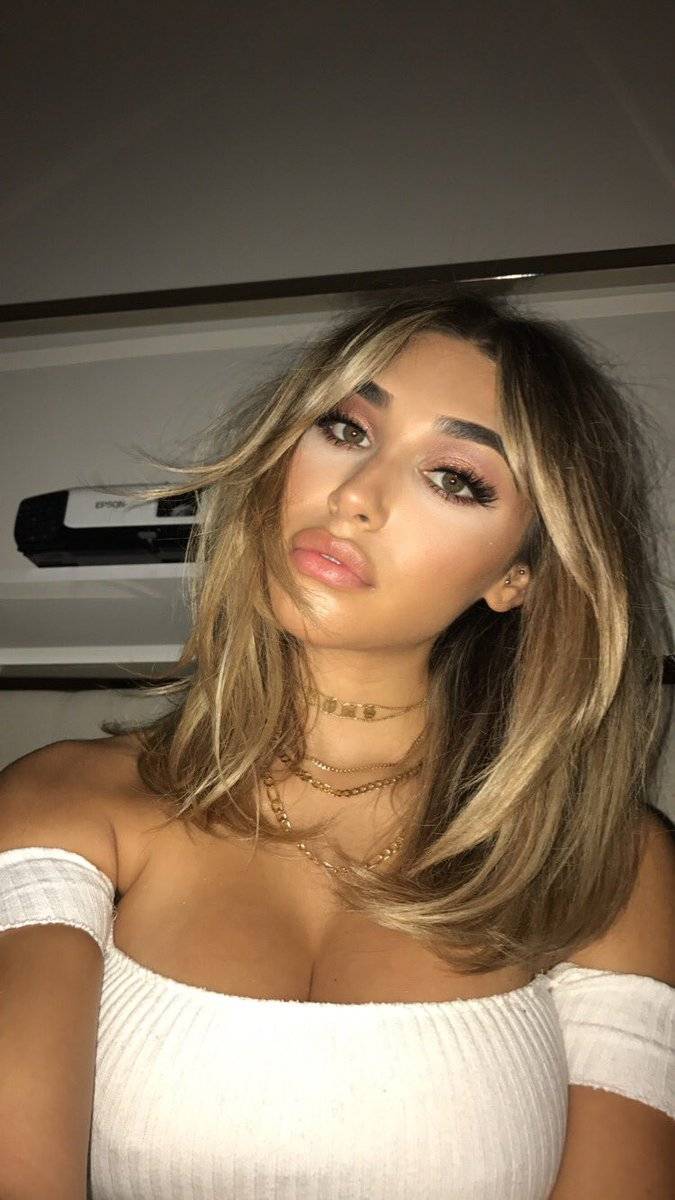 Chantel Jeffries | Scrolller