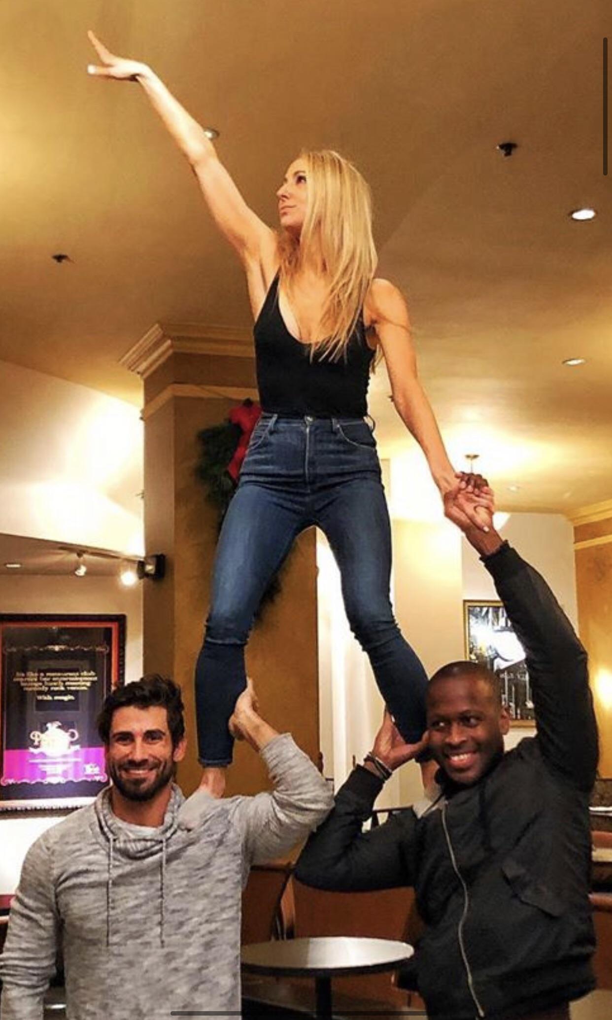 Cheer squad | Scrolller