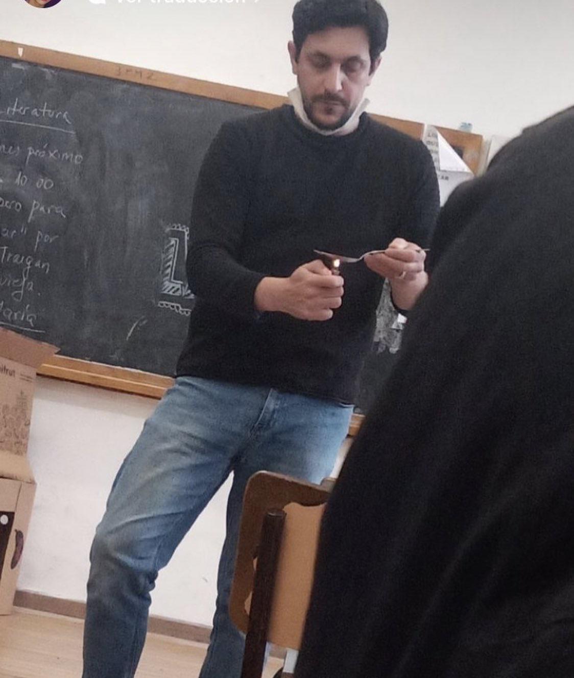 Chemistry class turns interesting suddenly | Scrolller