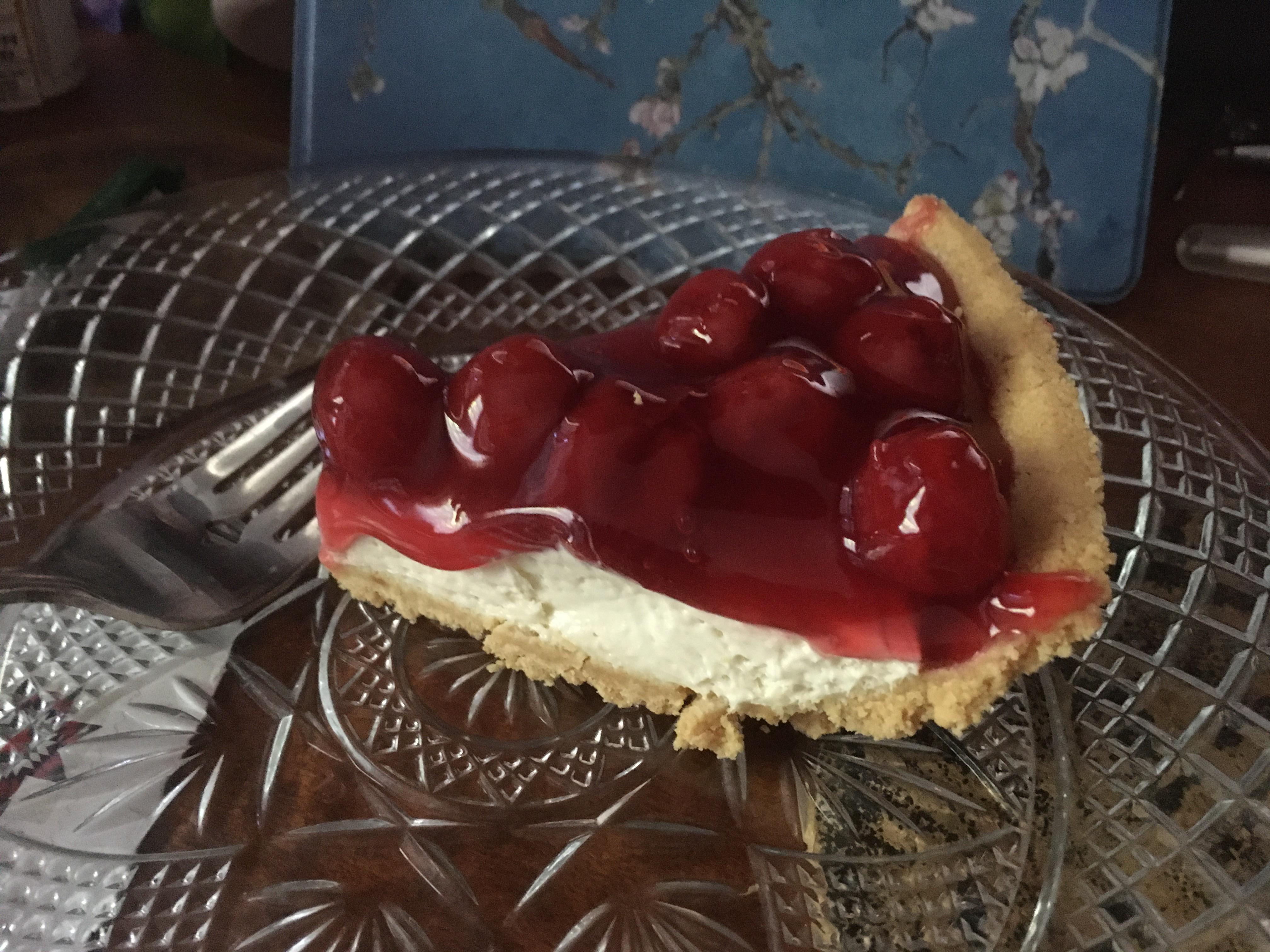 Cherry Cheesecake Pie | Scrolller