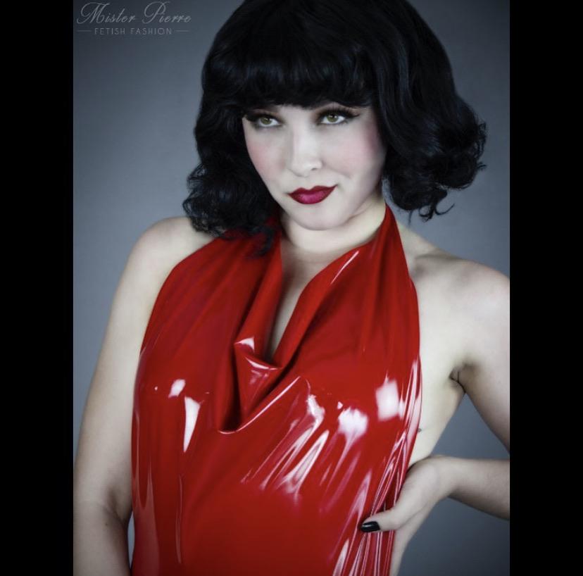 Cherry lips | Scrolller