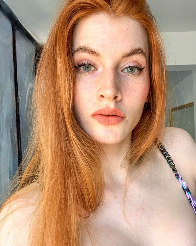 Chiara Weasley | Scrolller