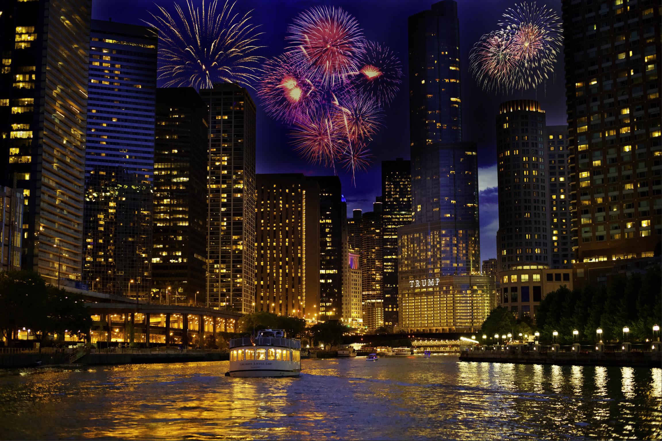 Chicago Fireworks | Scrolller