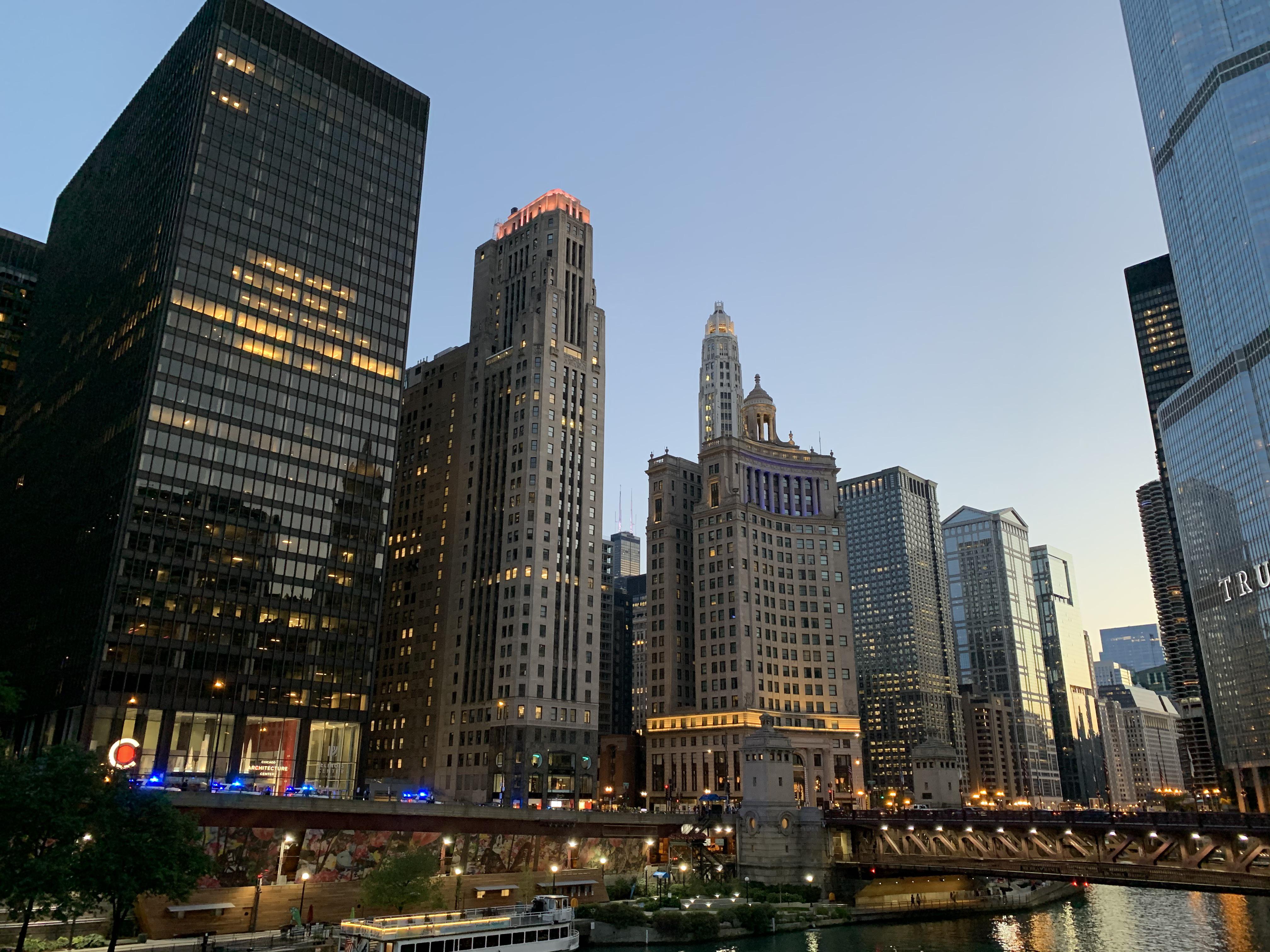 Chicago, IL | Scrolller