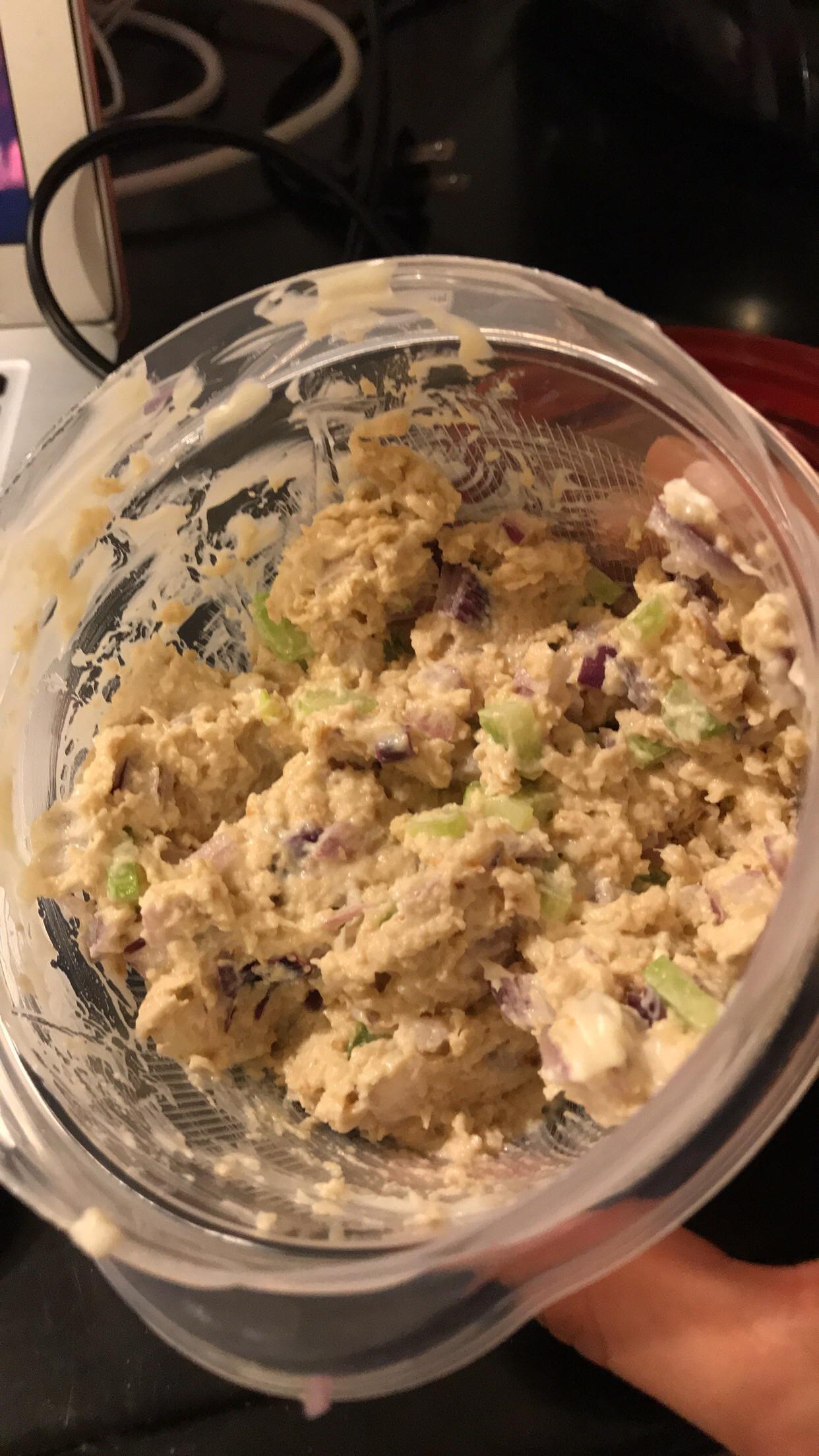 Chick’n Salad! | Scrolller