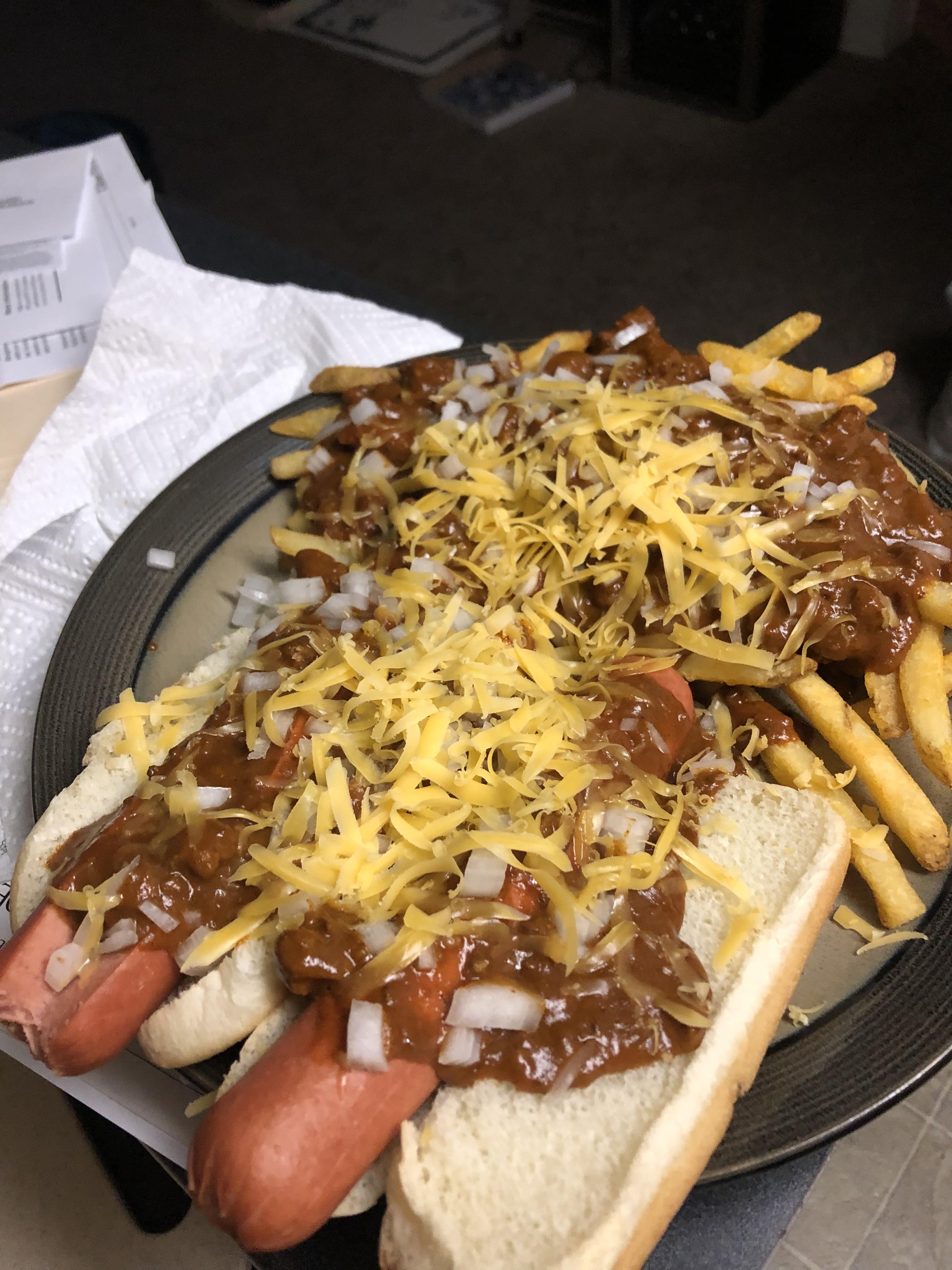 Chili cheese dogs n fries on a drunken whim. Extra onions! | Scrolller