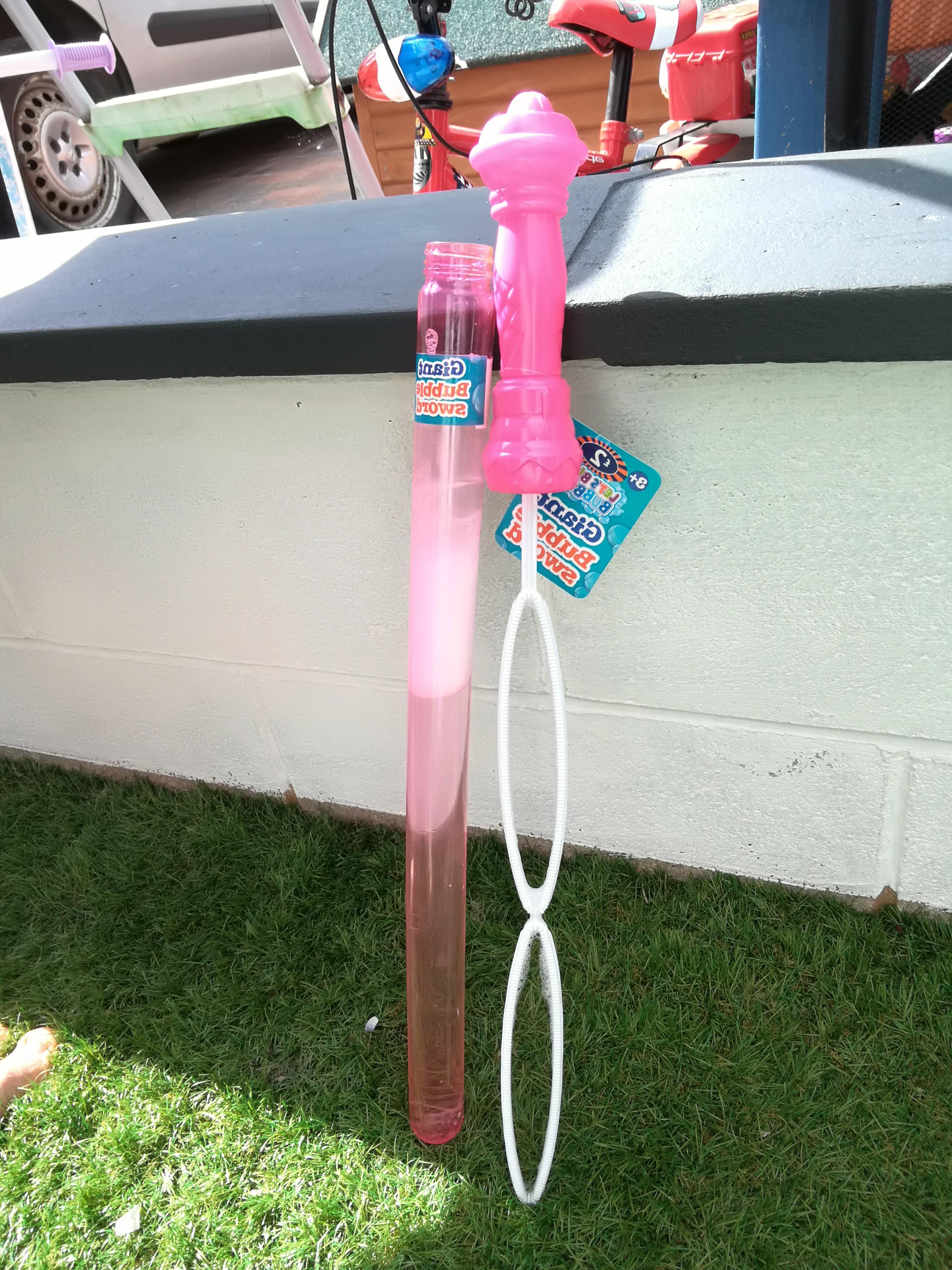 Chinese giant bubble sword | Scrolller