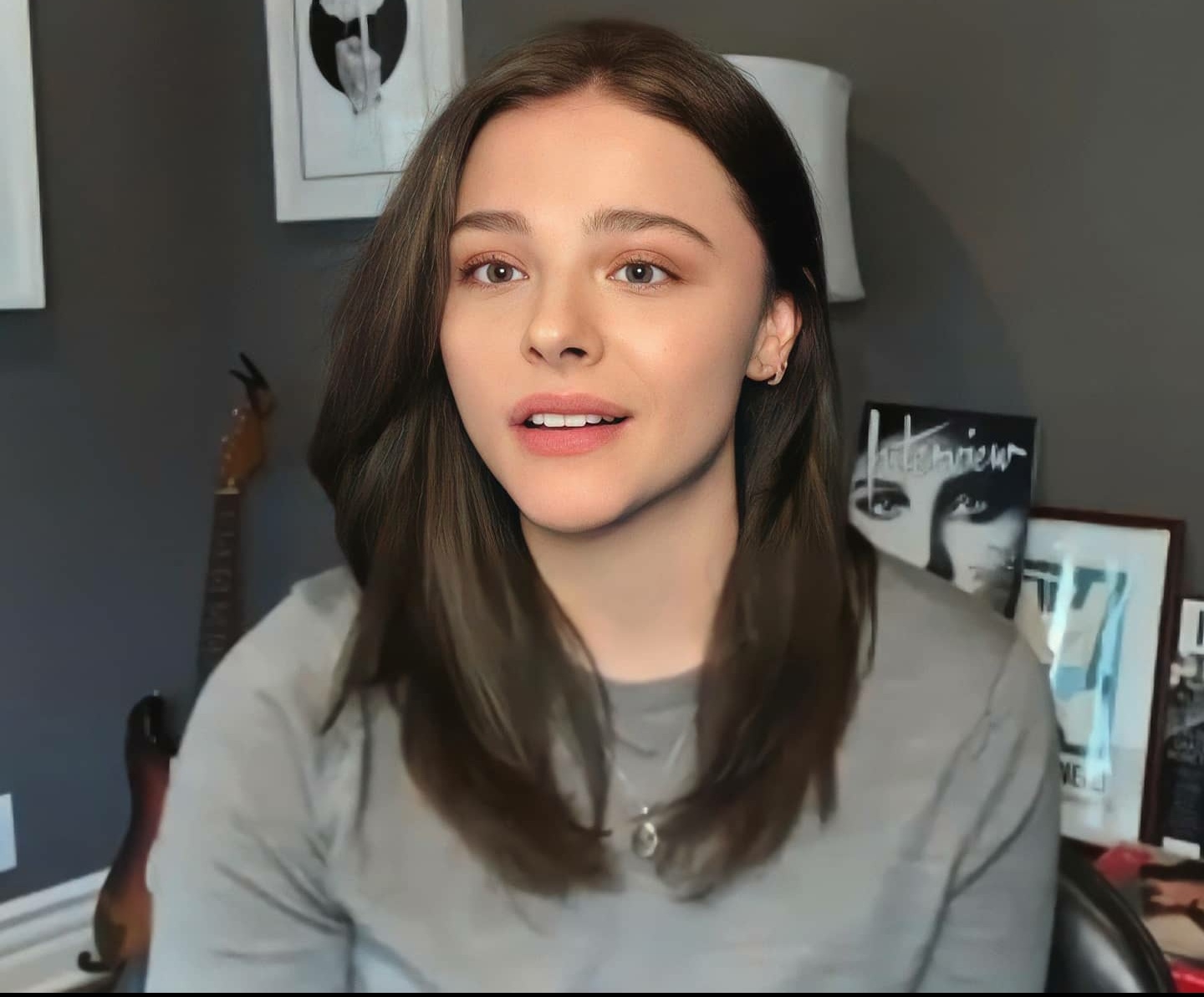 Chloe Moretz as brunette... Damn | Scrolller