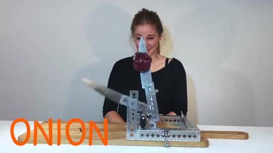 Chop, chop! | Scrolller