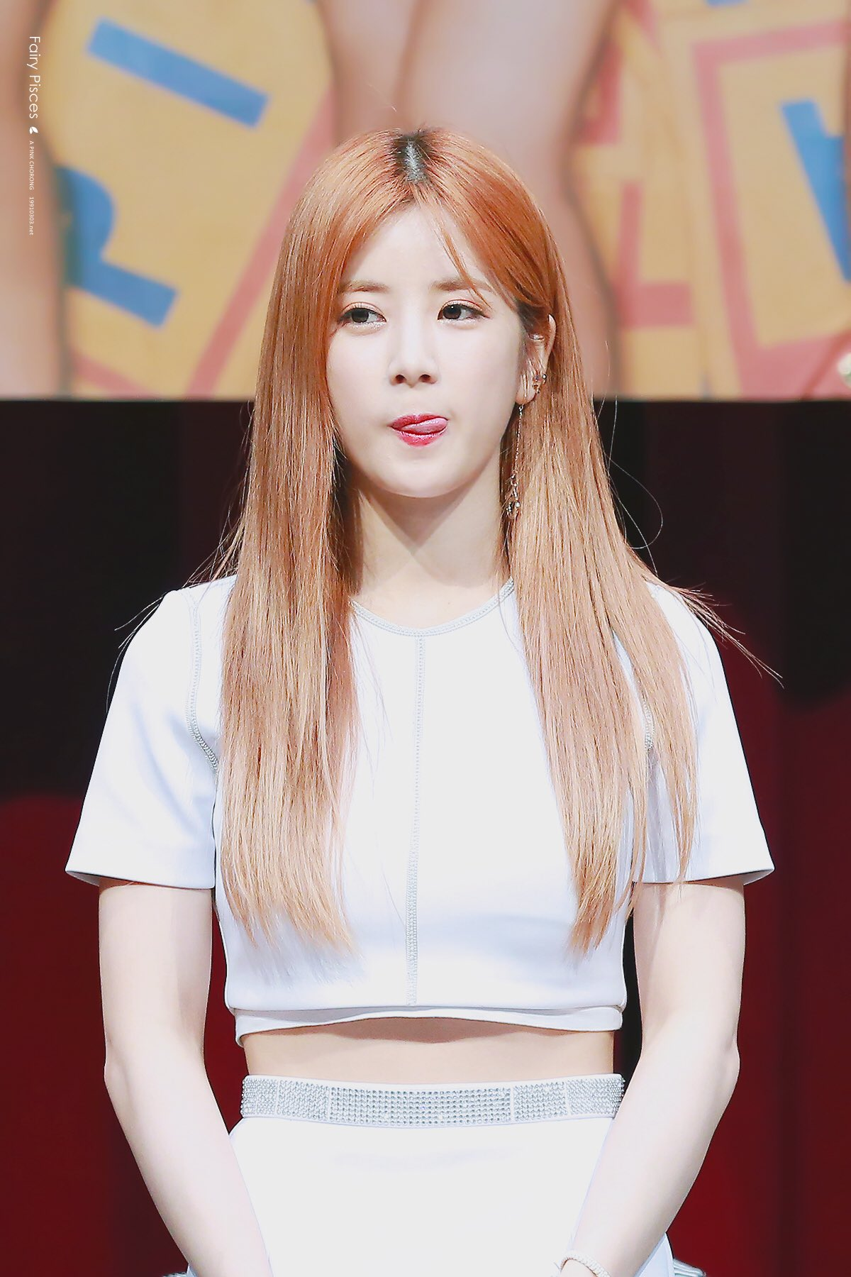 Chorong licking her lips! | Scrolller