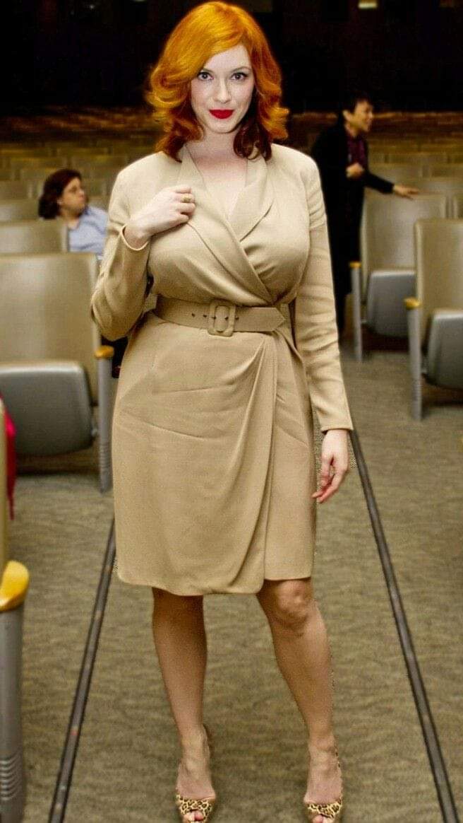 Christina Hendricks | Scrolller