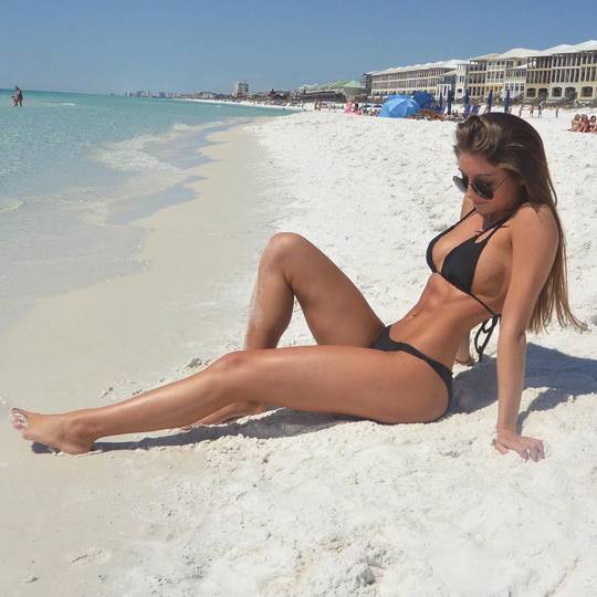 Classic Pose | Scrolller