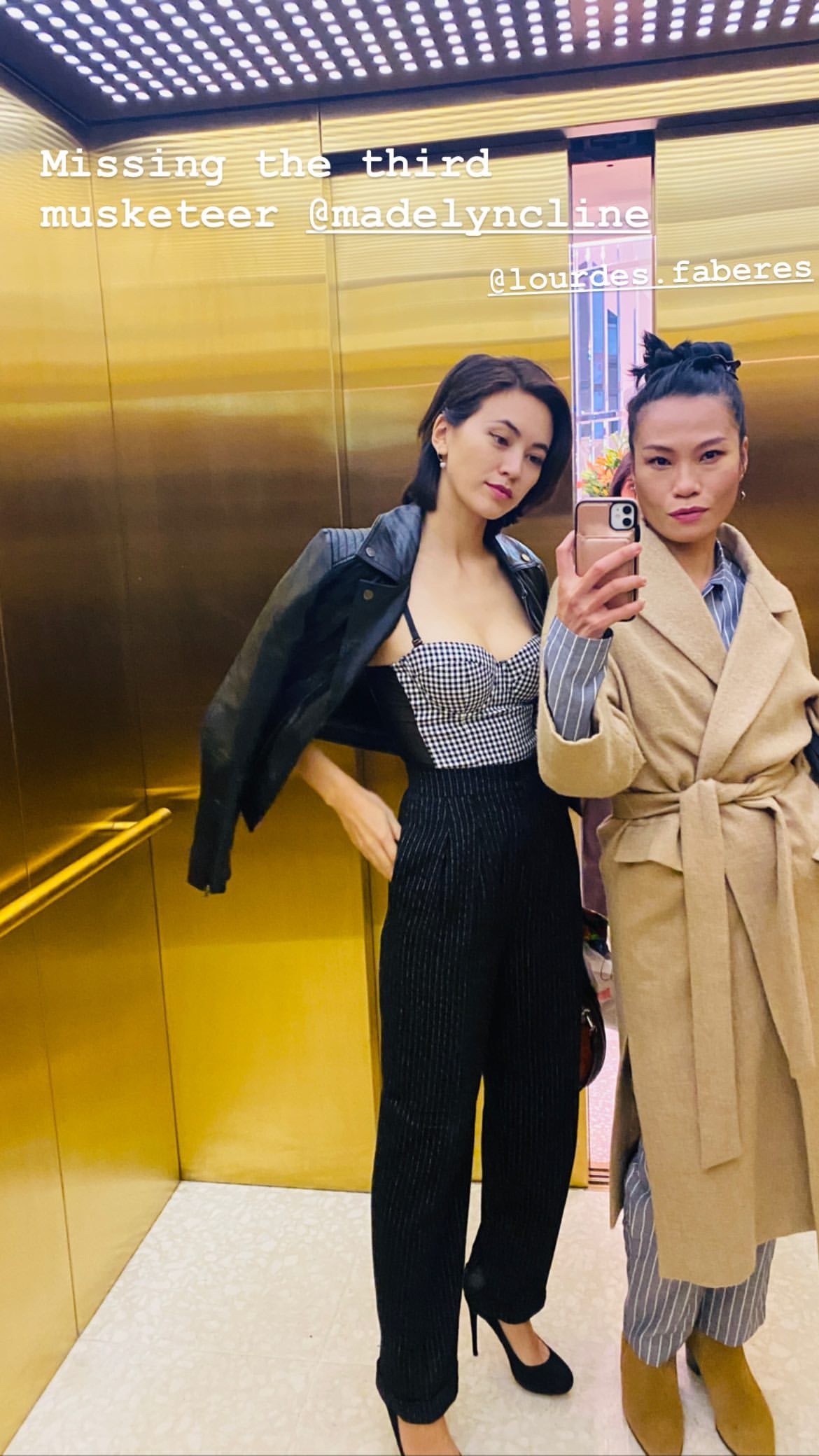 Classy Hot | Scrolller