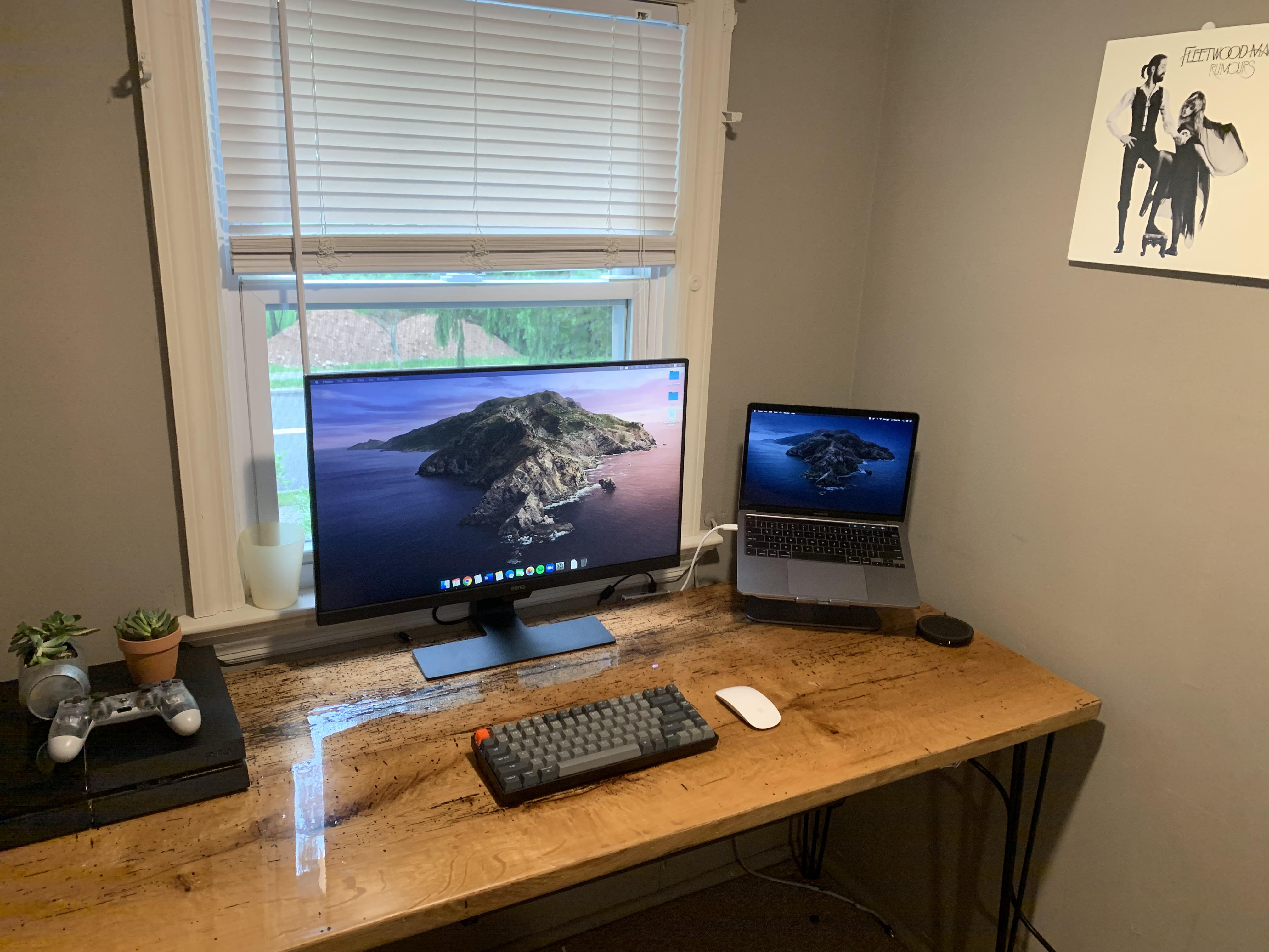 Clean, Budget Student Setup | Scrolller