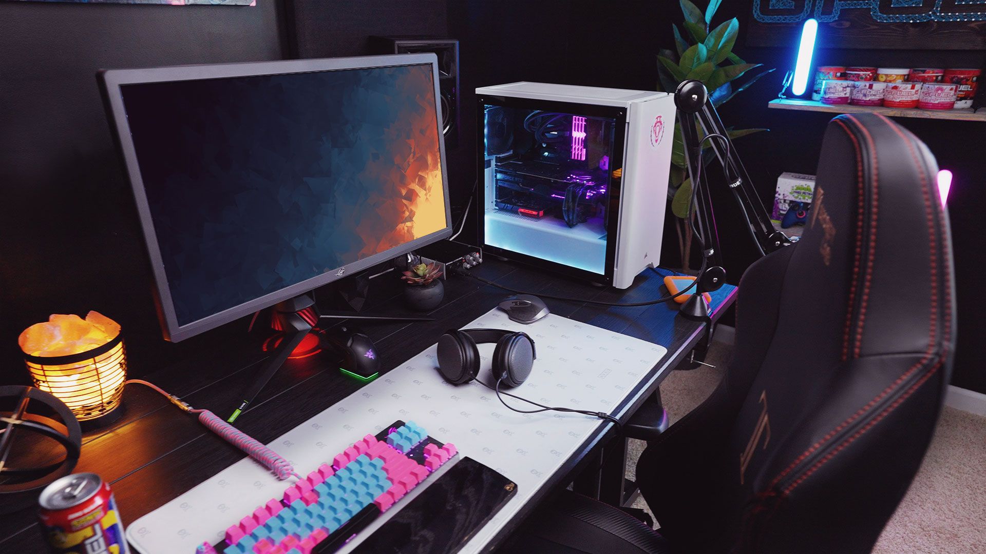 CLEAN Temporary Gaming Desk Setup! | Scrolller