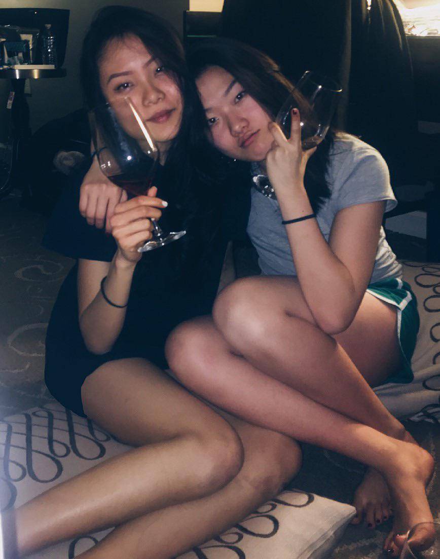 Clearly in for a good time | Scrolller