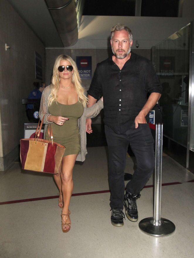 Cleavage from 2016 | Scrolller